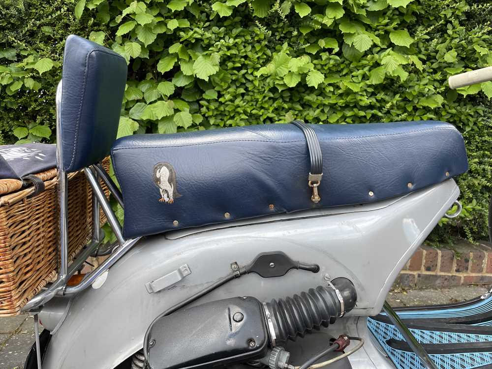Lot 37 - 1960 Vespa (Douglas) GS VS5