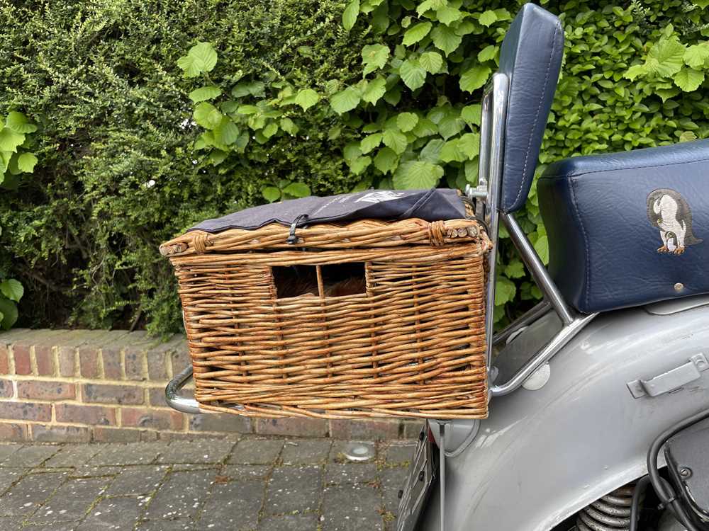 Lot 37 - 1960 Vespa (Douglas) GS VS5