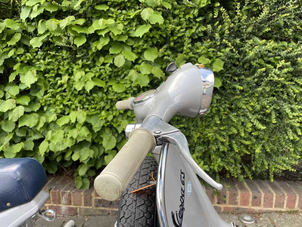 Lot 37 - 1960 Vespa (Douglas) GS VS5