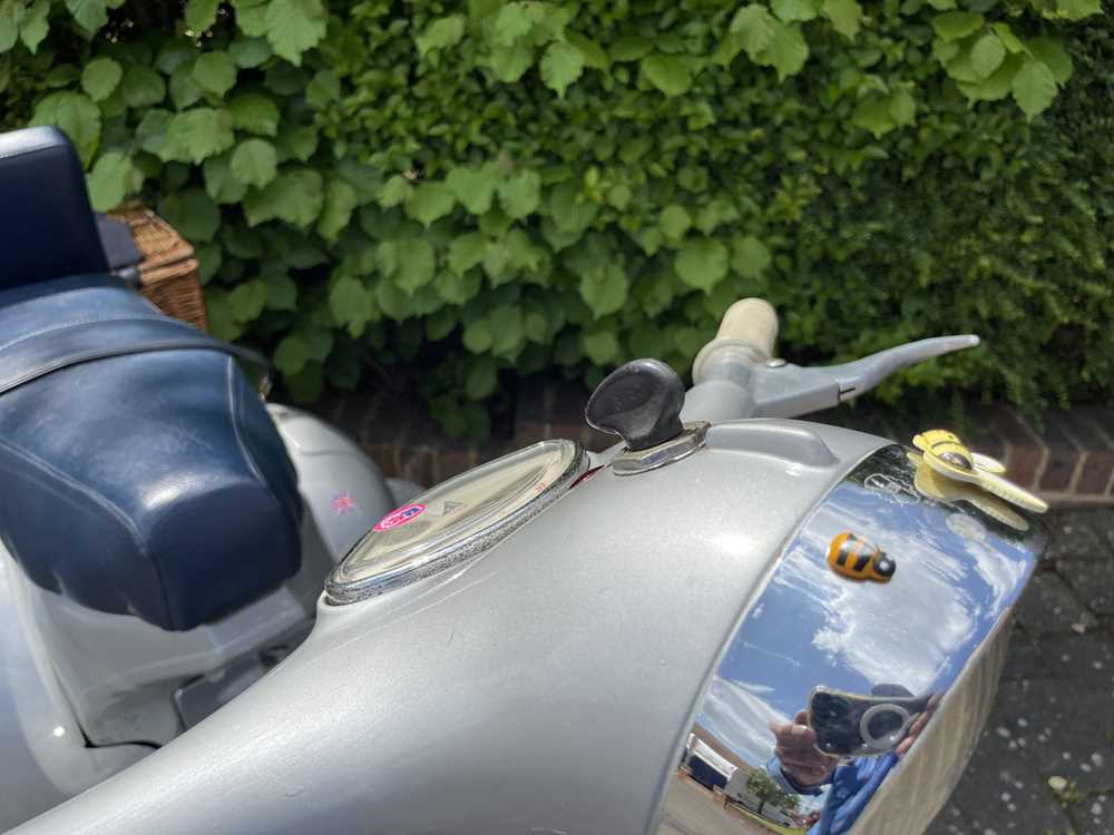 Lot 37 - 1960 Vespa (Douglas) GS VS5