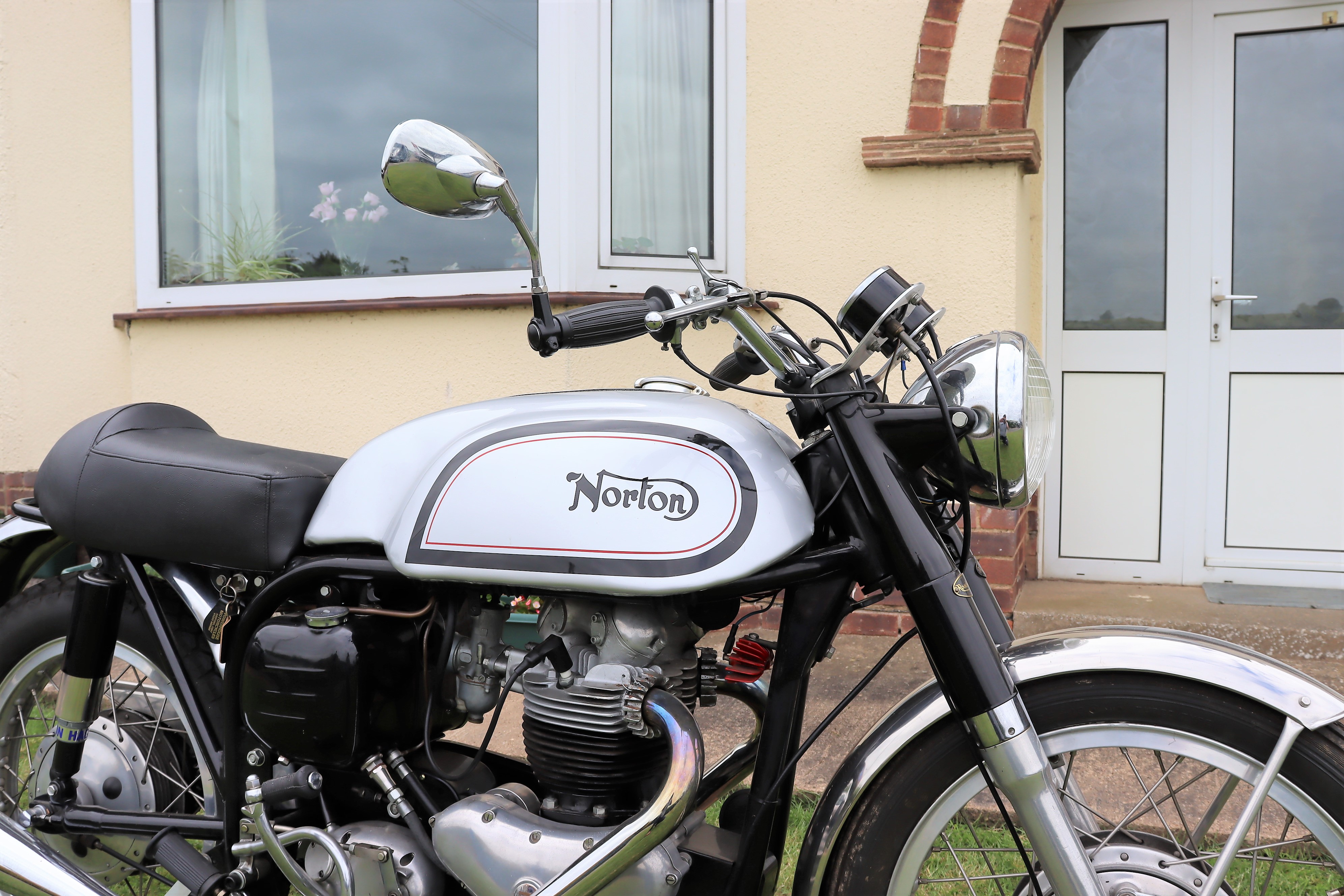 Lot 266 - 1958 Norton Dominator