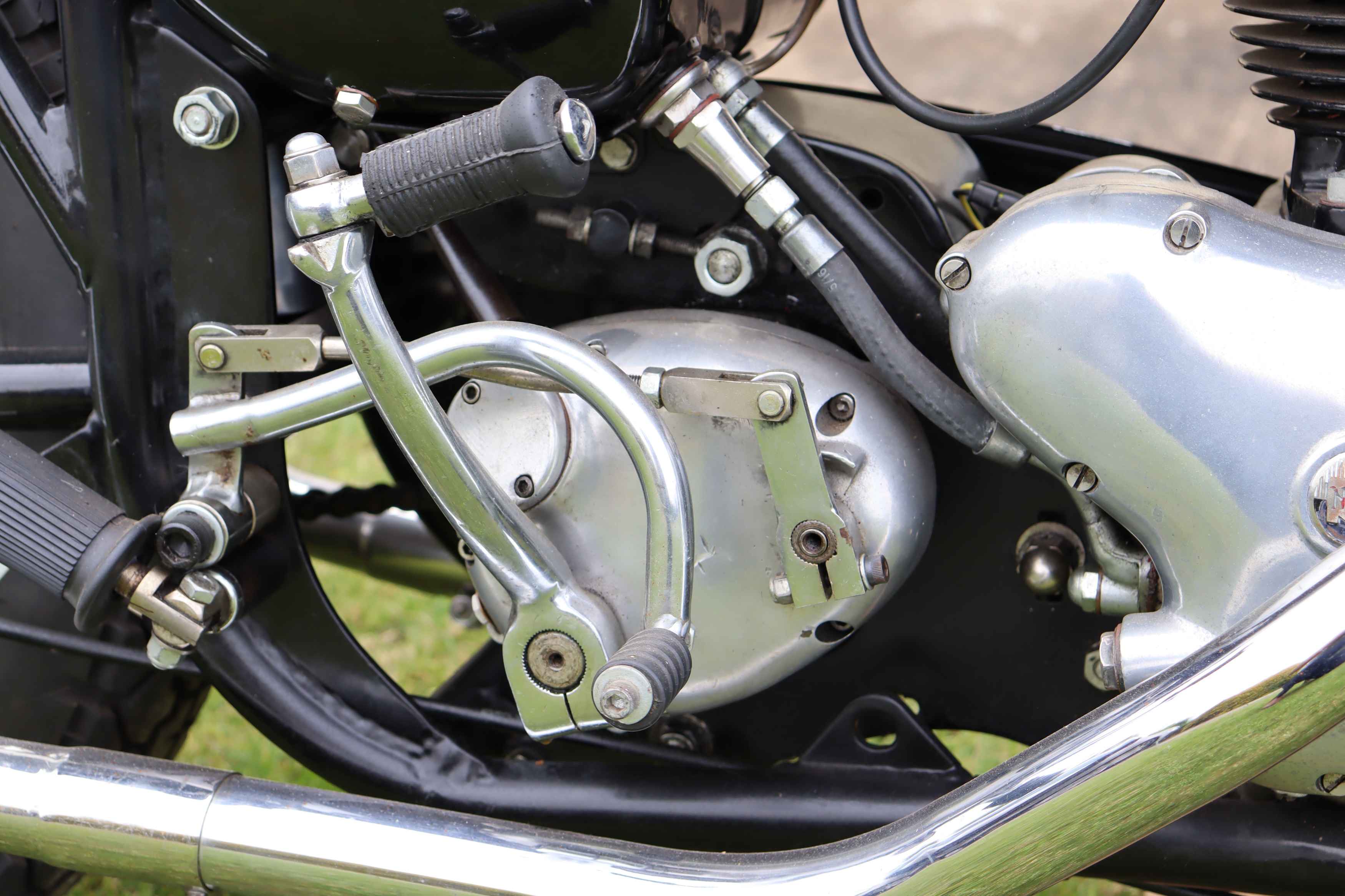 Lot 266 - 1958 Norton Dominator