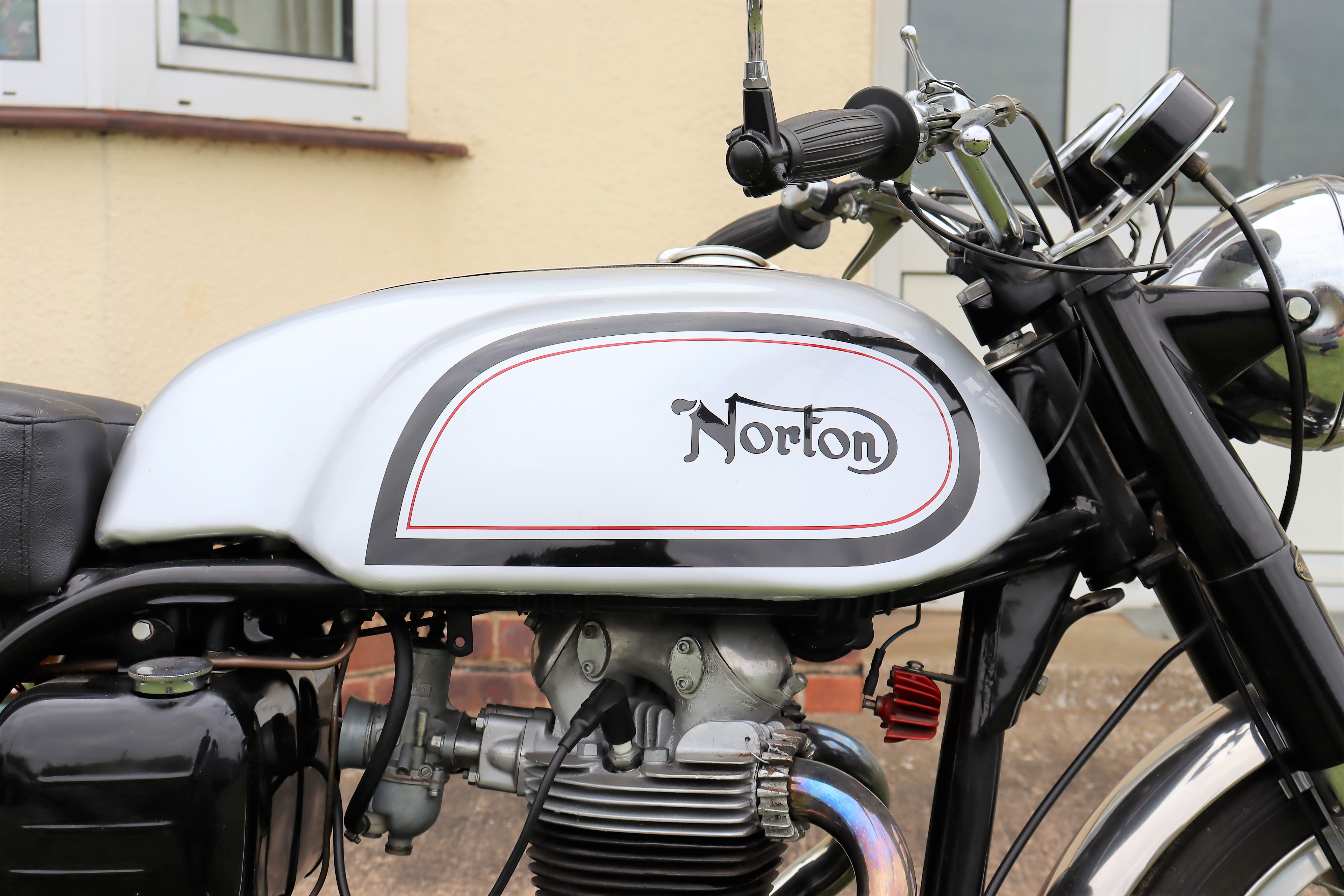 Lot 266 - 1958 Norton Dominator