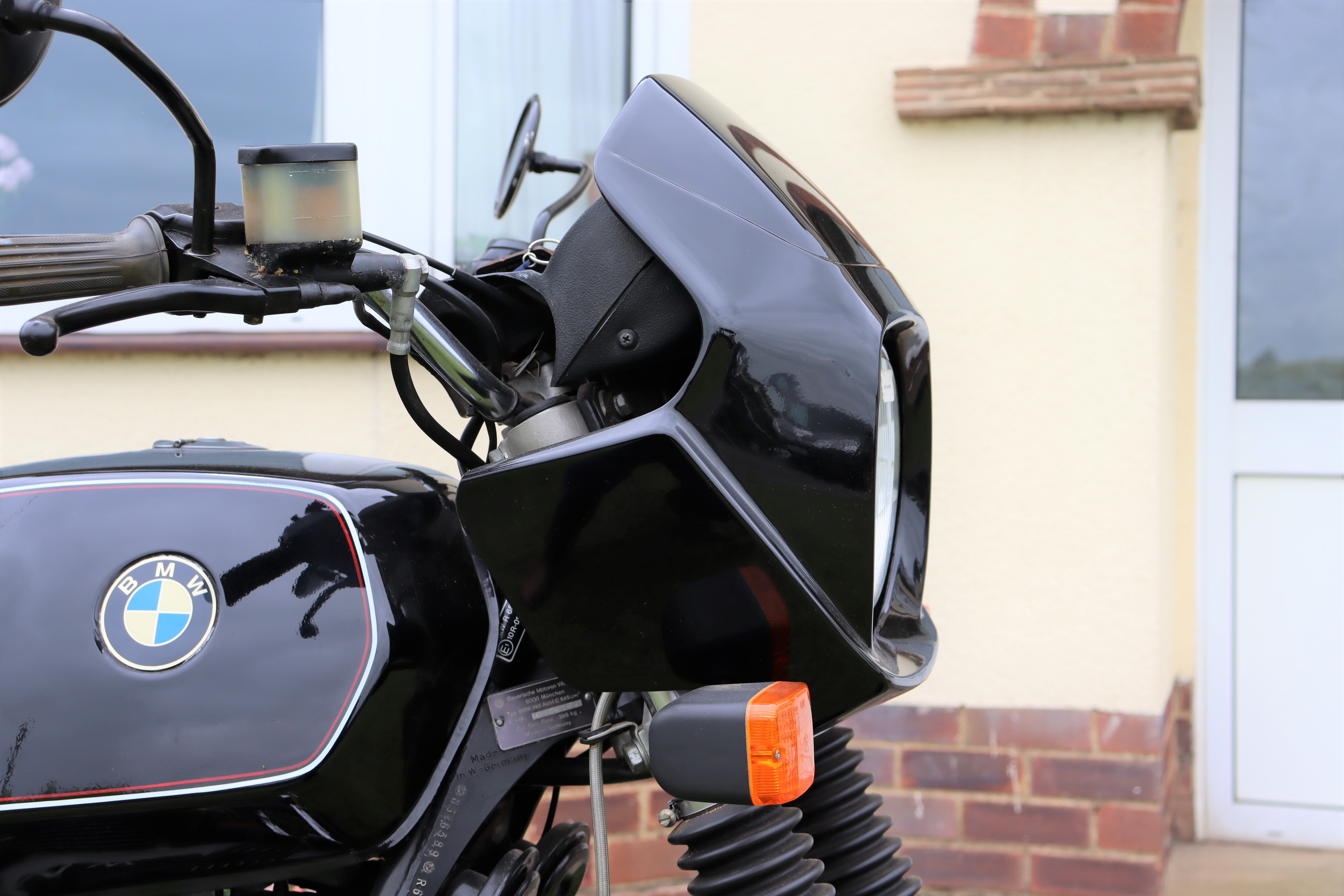 Lot 270 - 1983 BMW R65