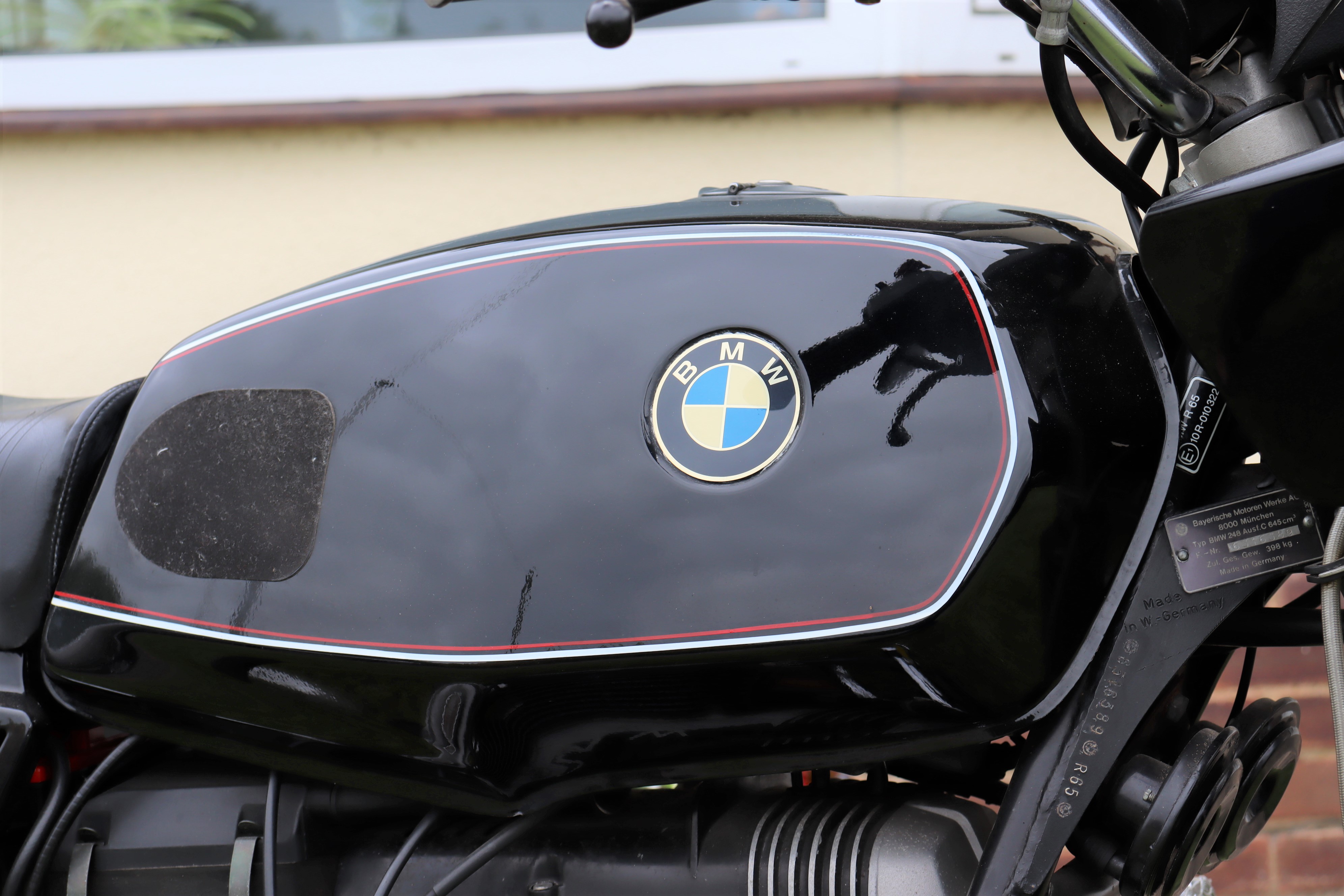 Lot 270 - 1983 BMW R65