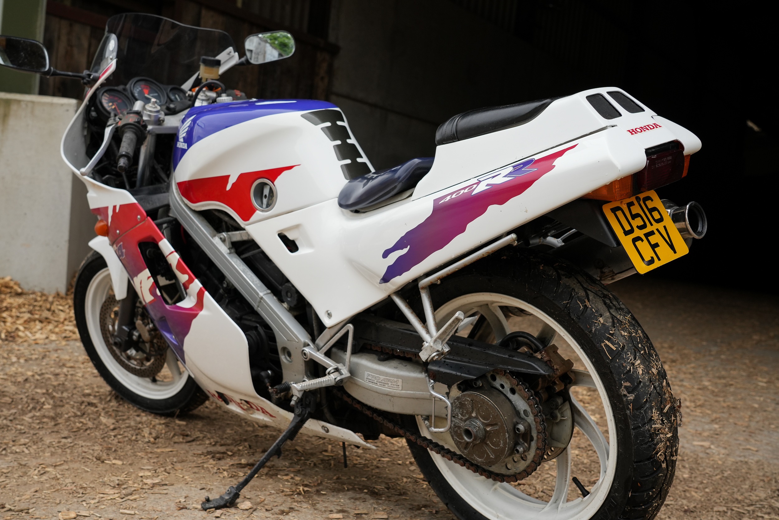 Lot 187 - 1995 Honda VFR400 NC24