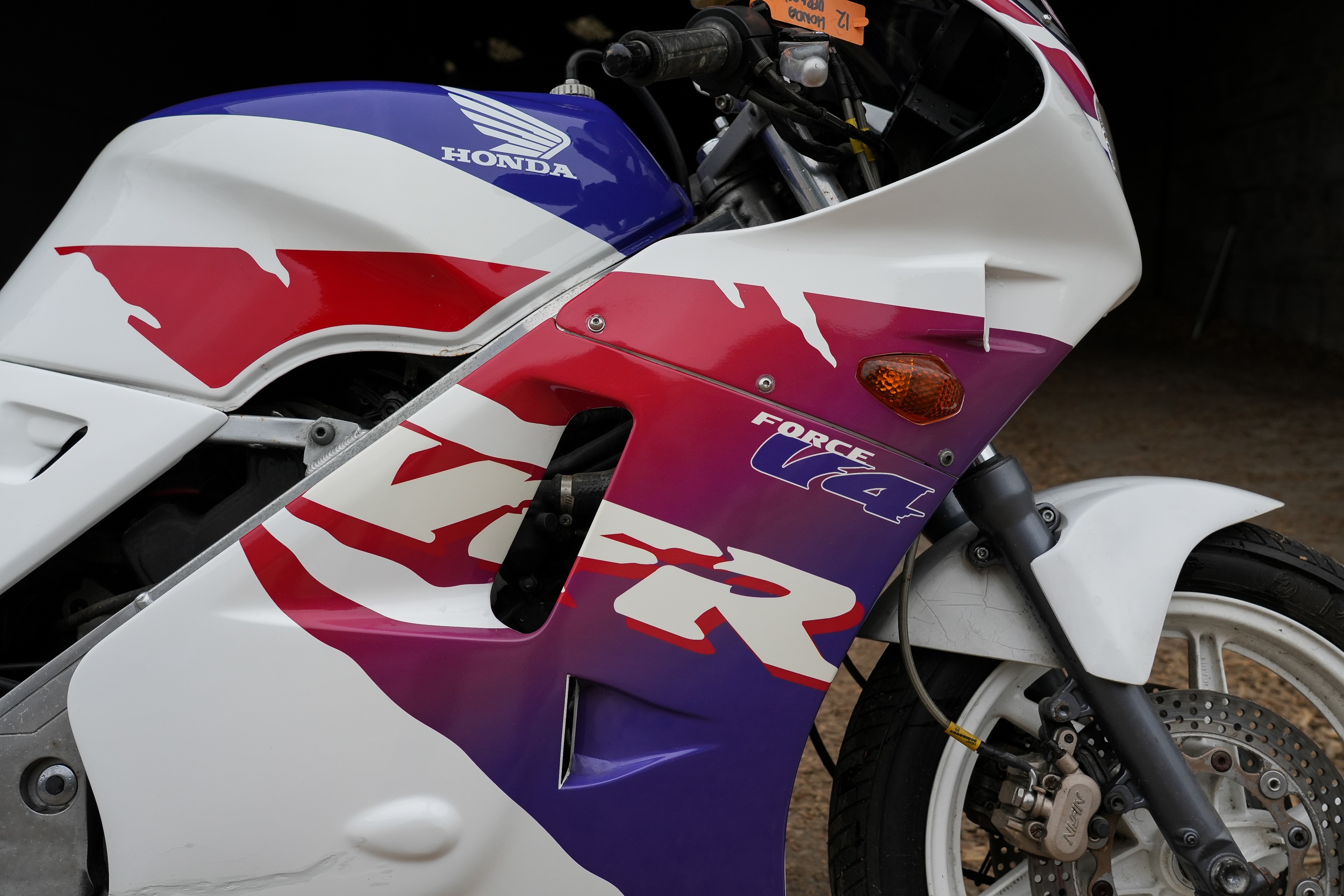 Lot 187 - 1995 Honda VFR400 NC24