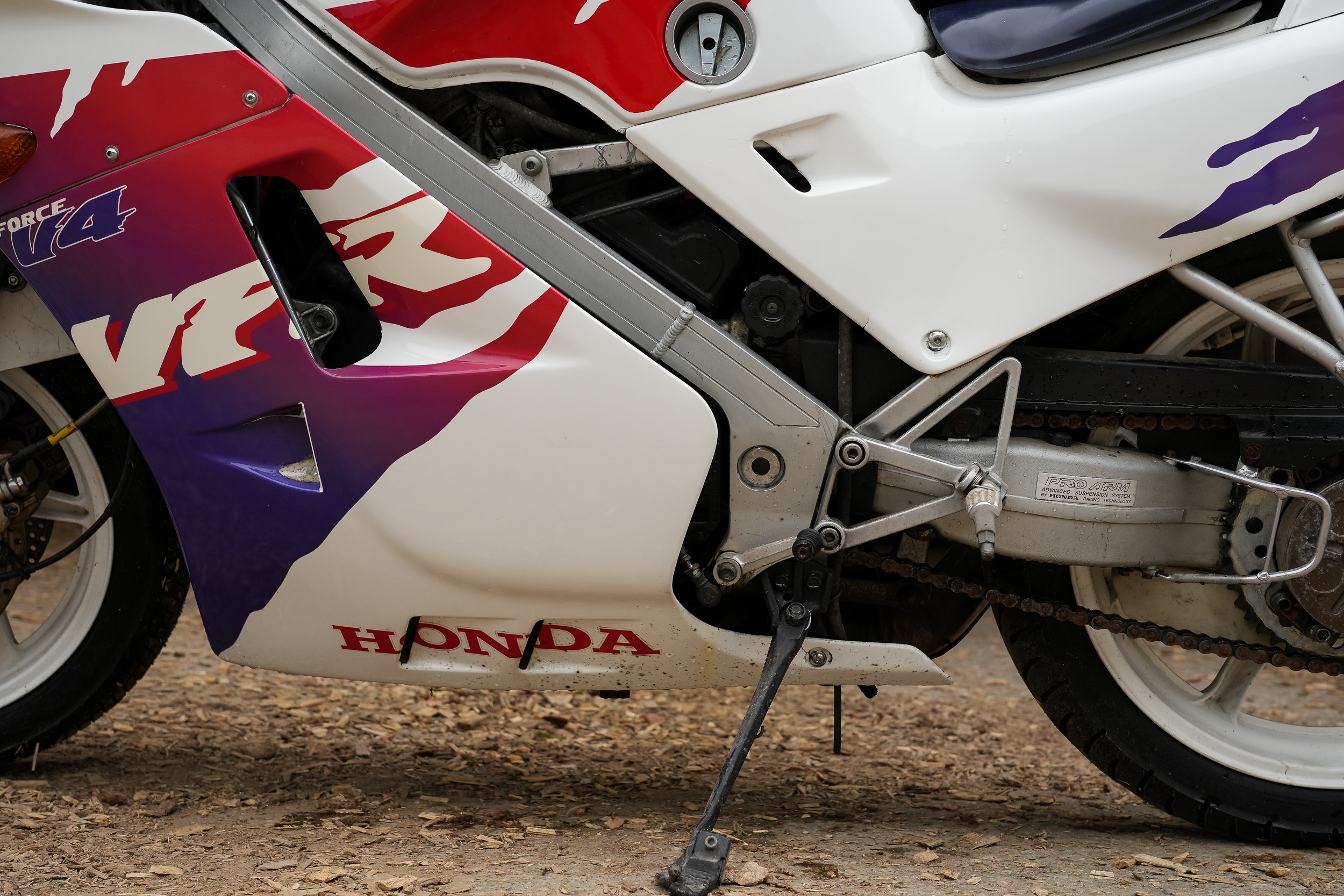 Lot 187 - 1995 Honda VFR400 NC24