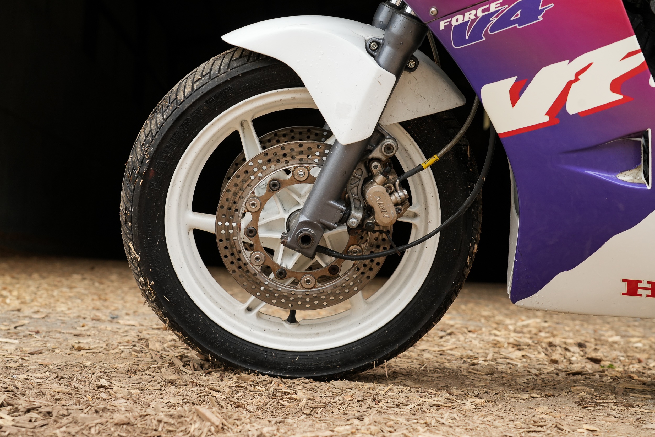 Lot 187 - 1995 Honda VFR400 NC24