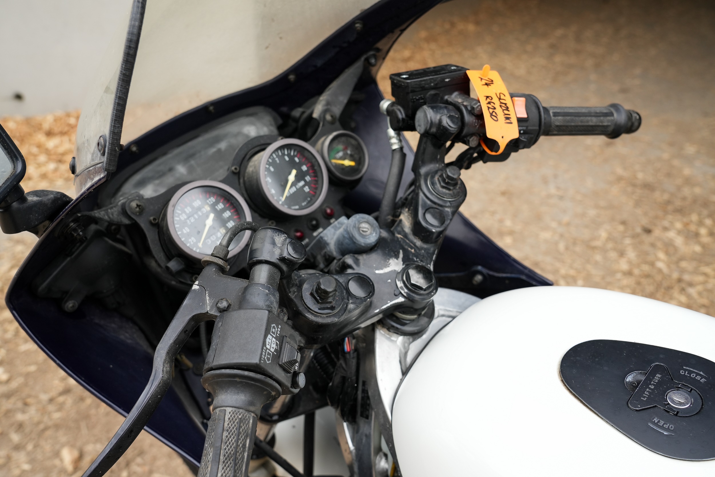 Lot 197 - 1983 Suzuki RG250WD