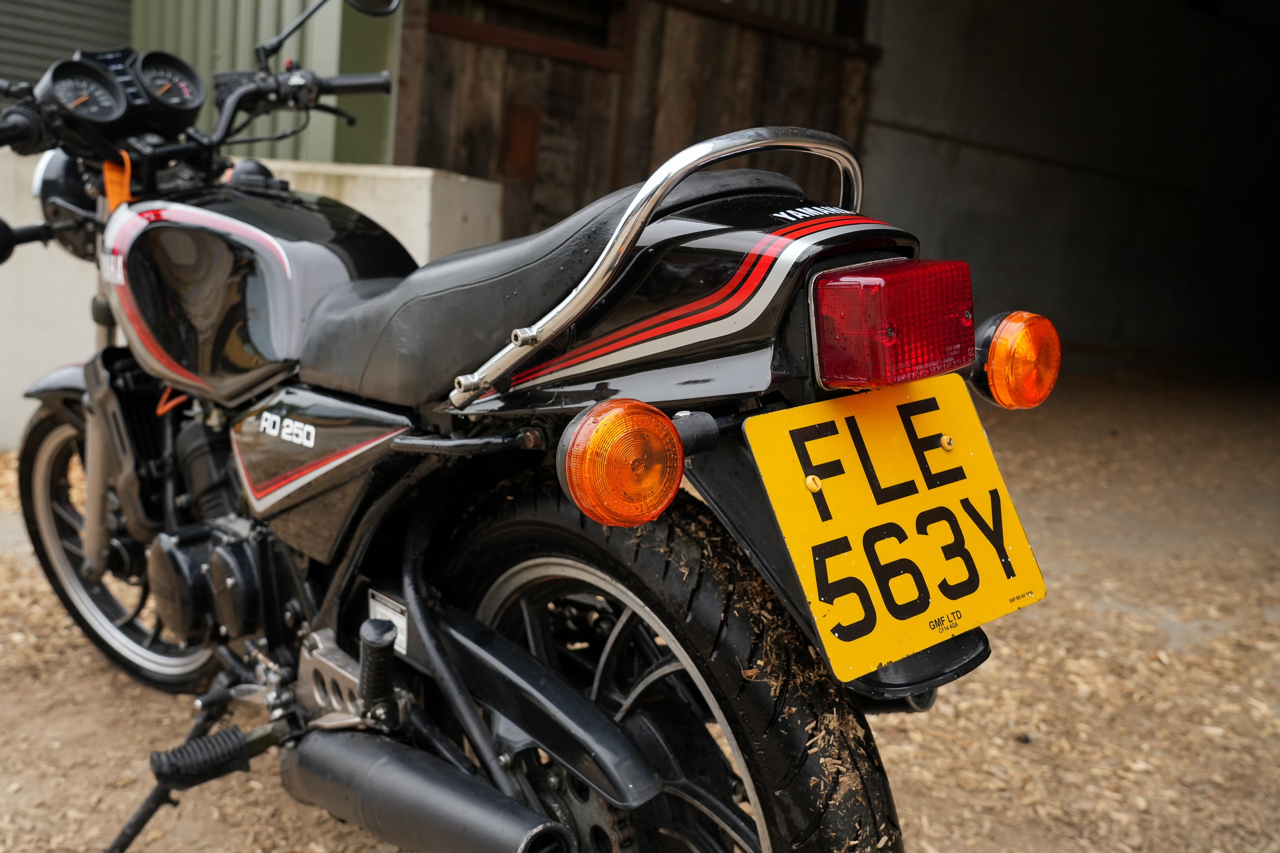 Lot 196 - 1983 Yamaha RD250LC