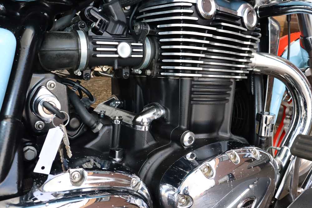 Lot 260 - 2010 Triumph Thunderbird 1700