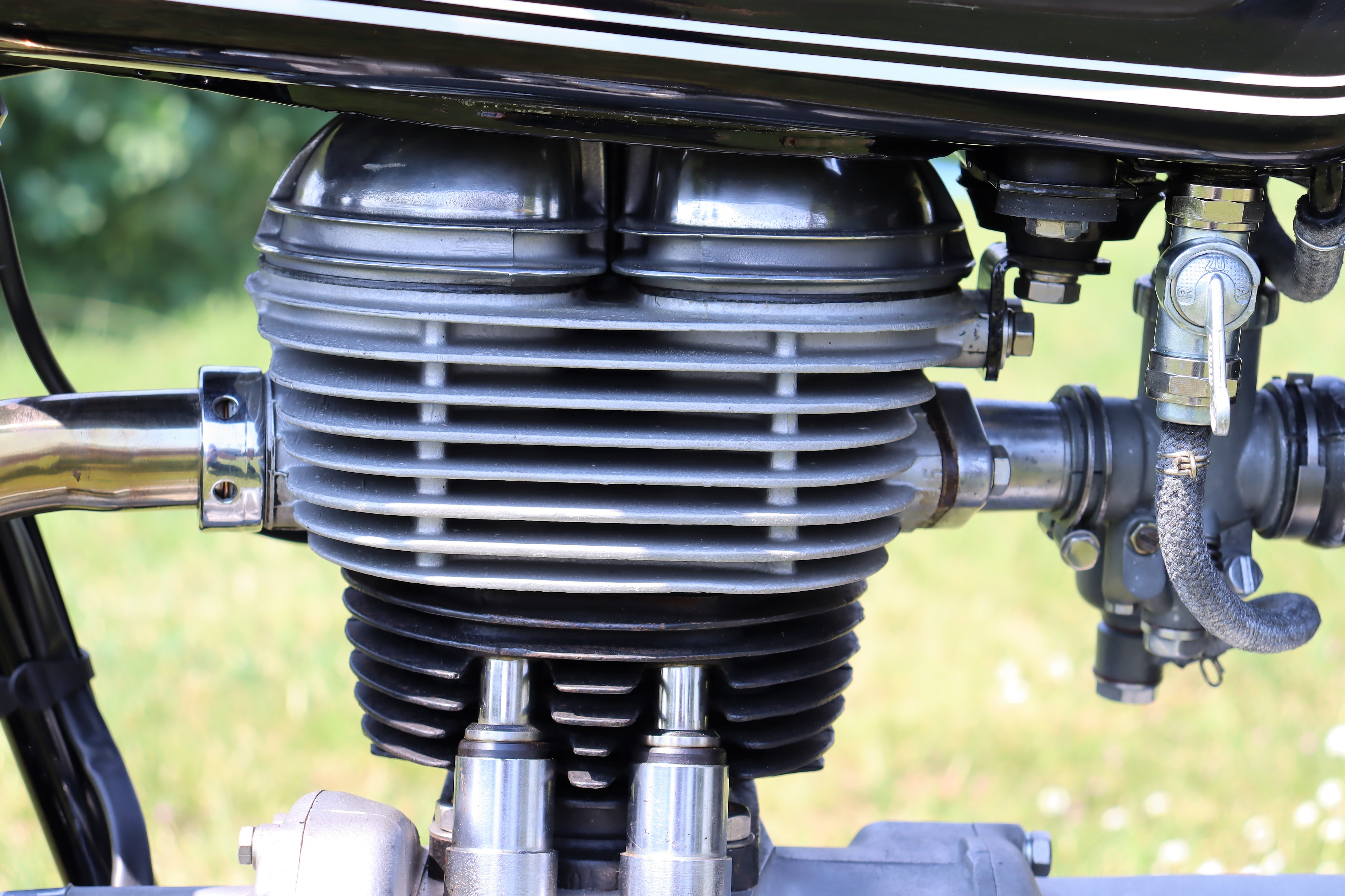 Lot 257 - 1964 BMW R27