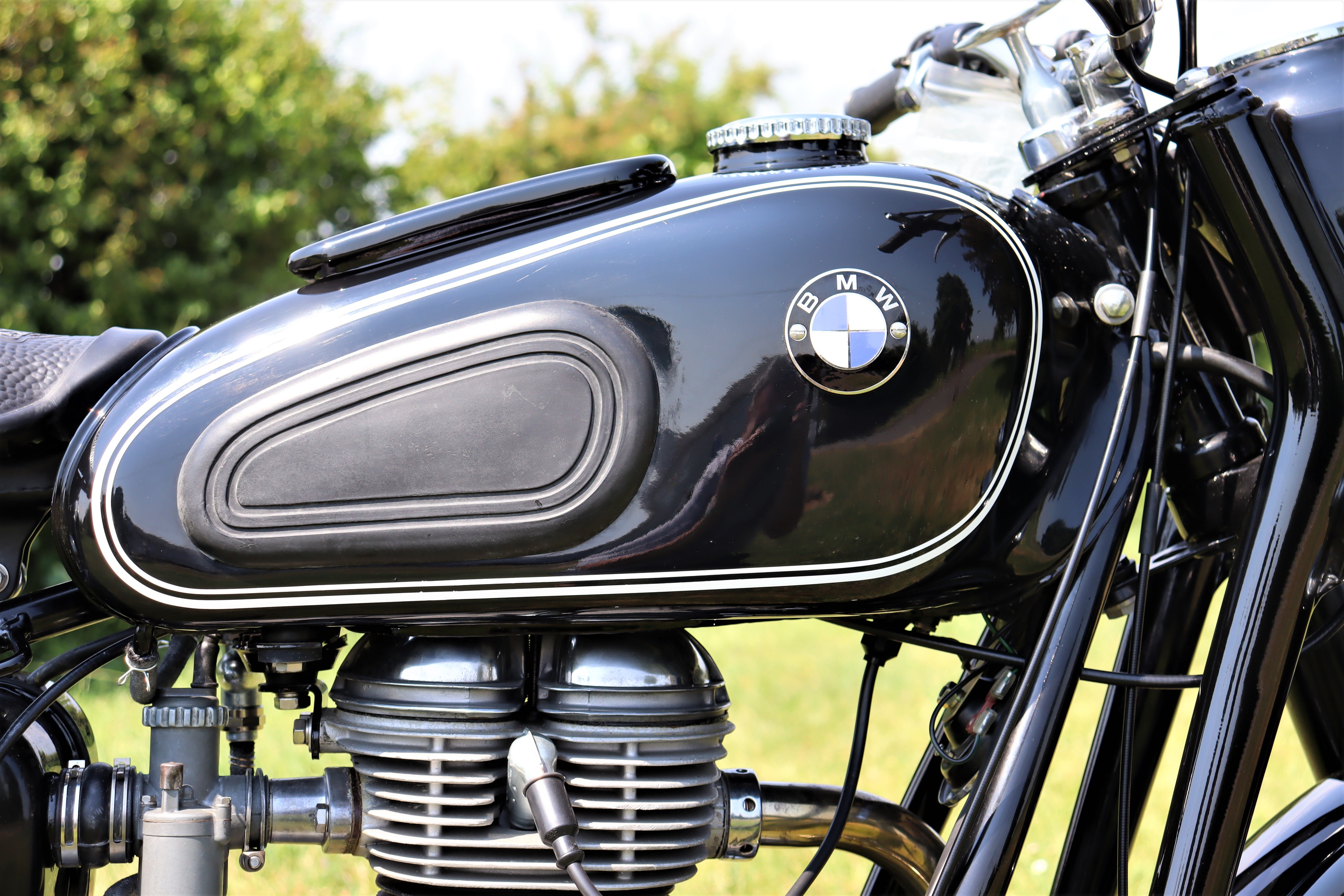 Lot 257 - 1964 BMW R27