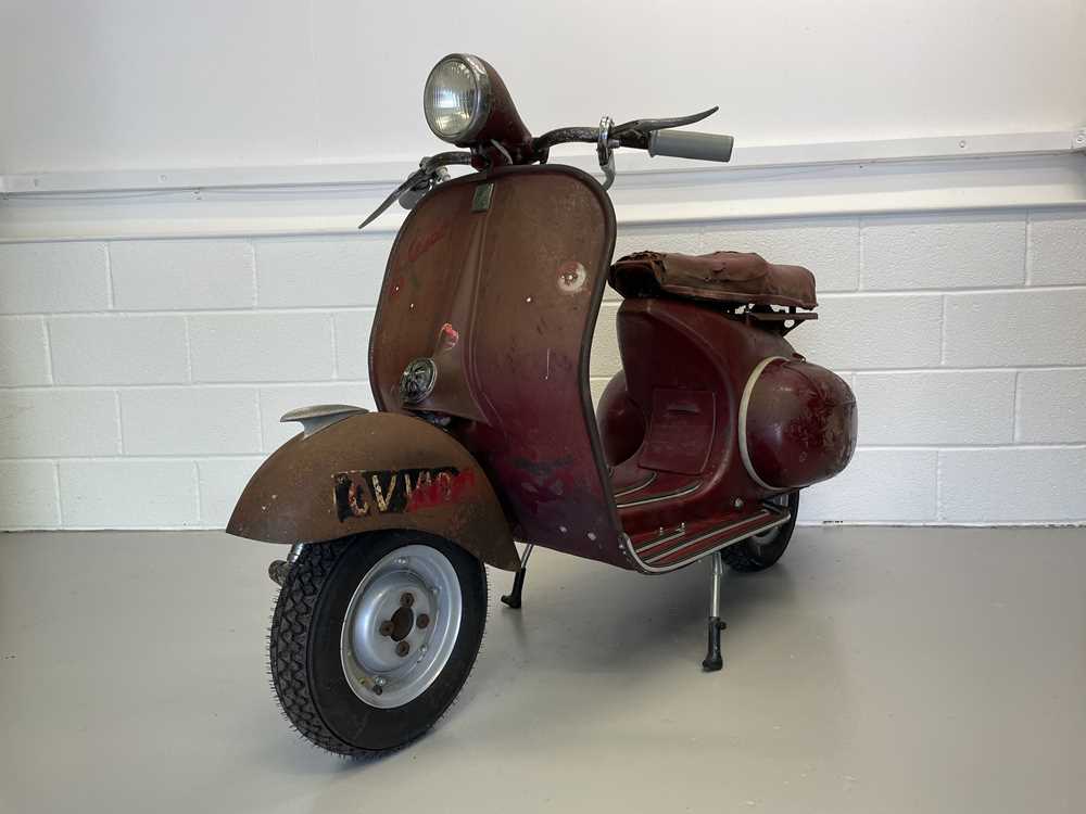 Lot 24 - 1957 Vespa Douglas 92L2
