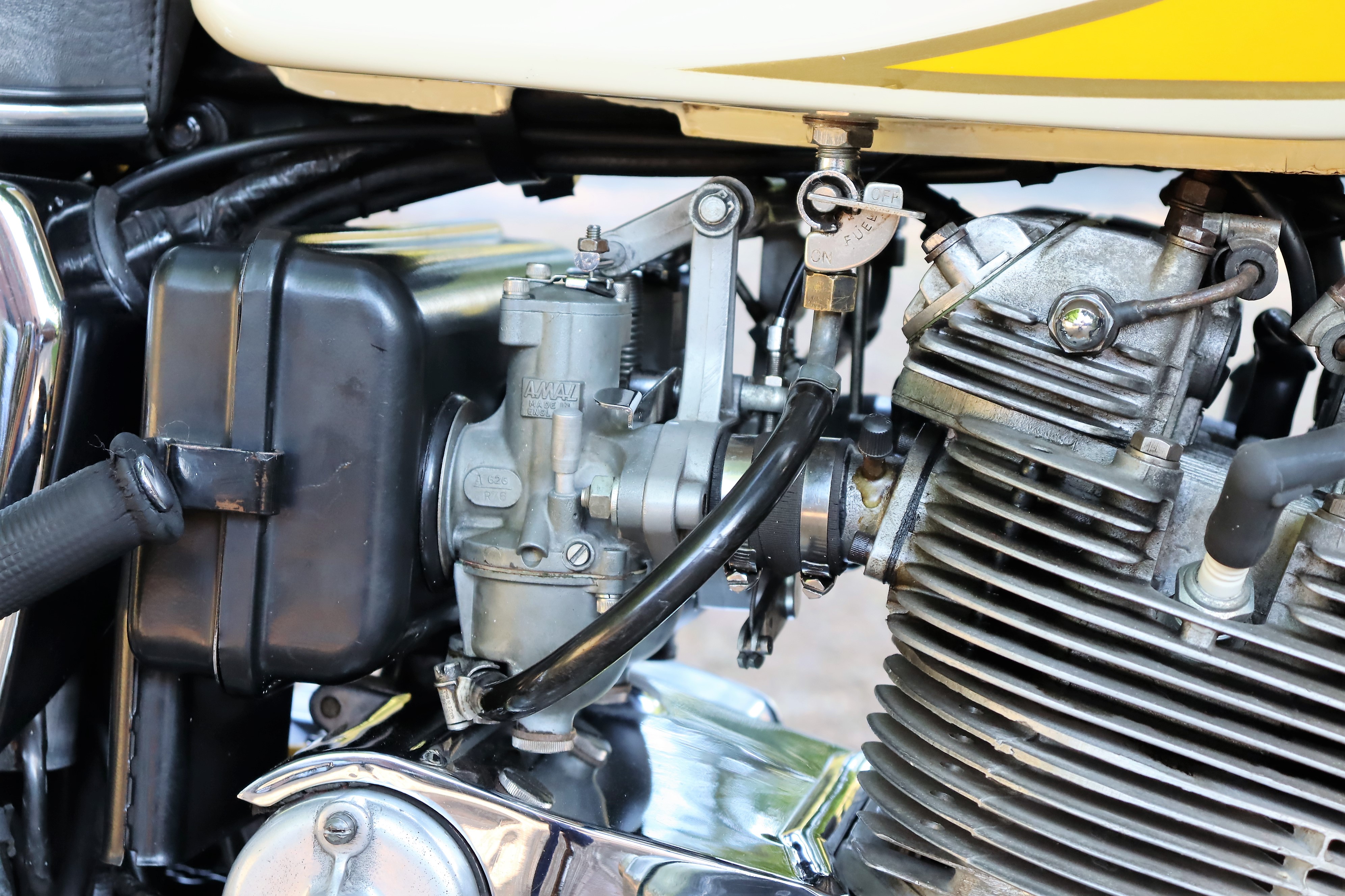 Lot 162 - 1976 Triumph T160