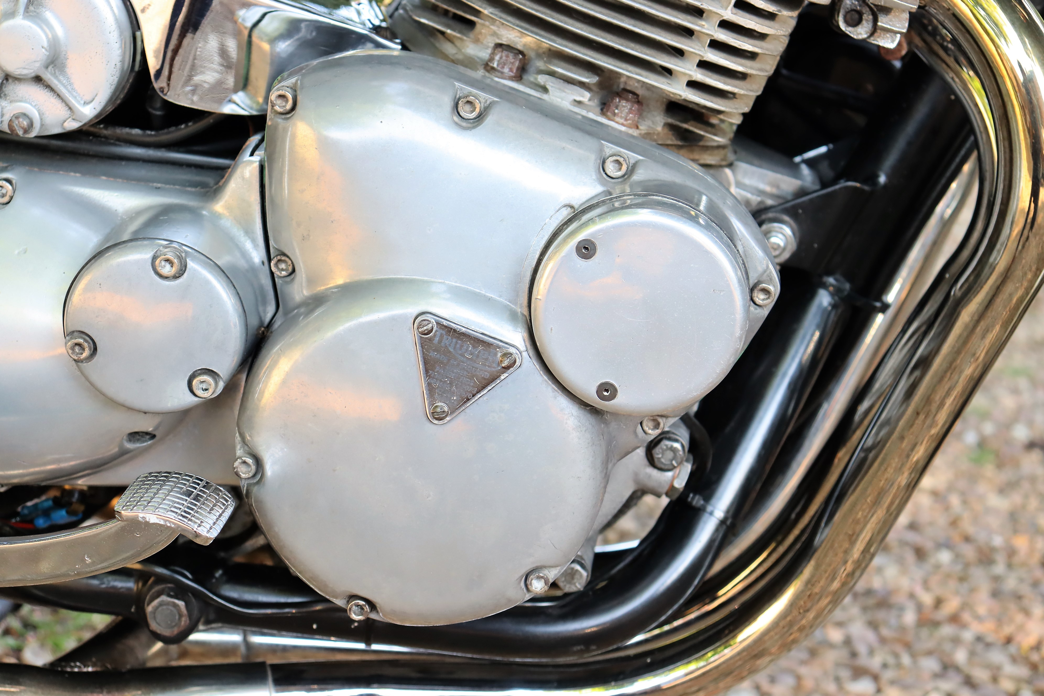 Lot 162 - 1976 Triumph T160