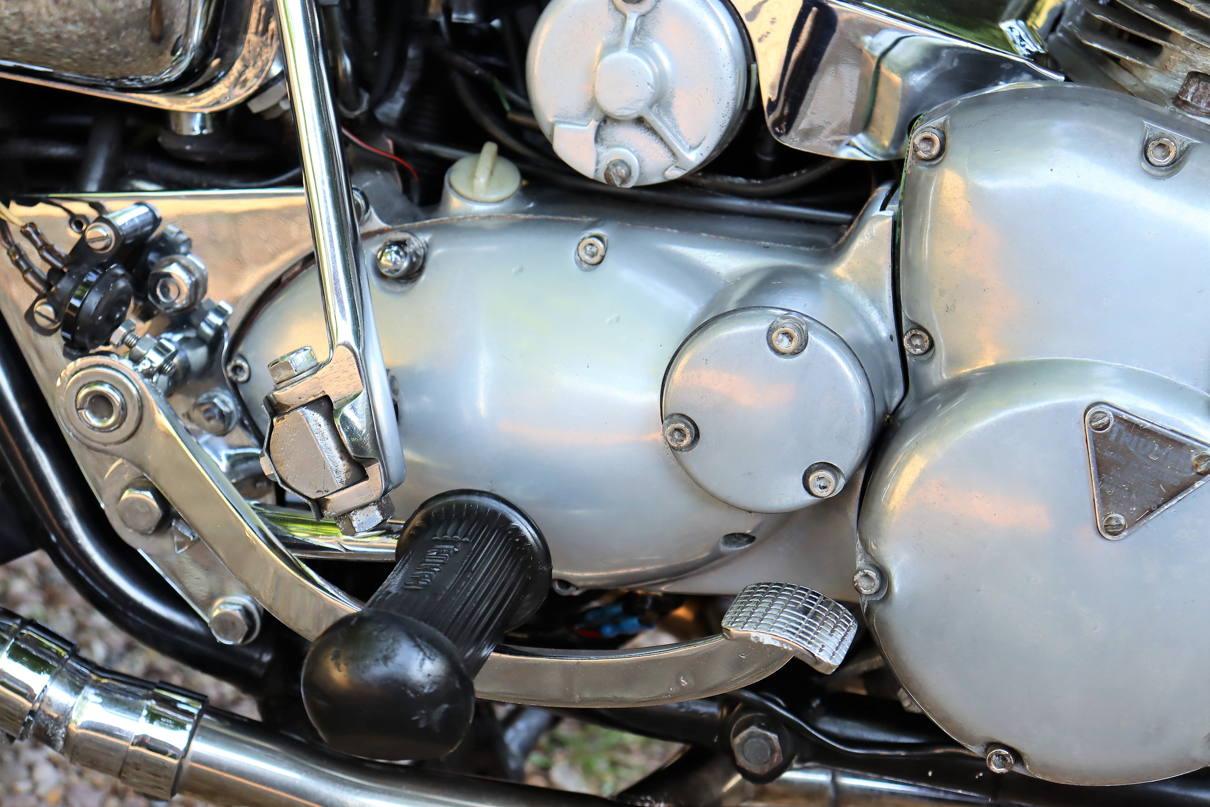 Lot 162 - 1976 Triumph T160