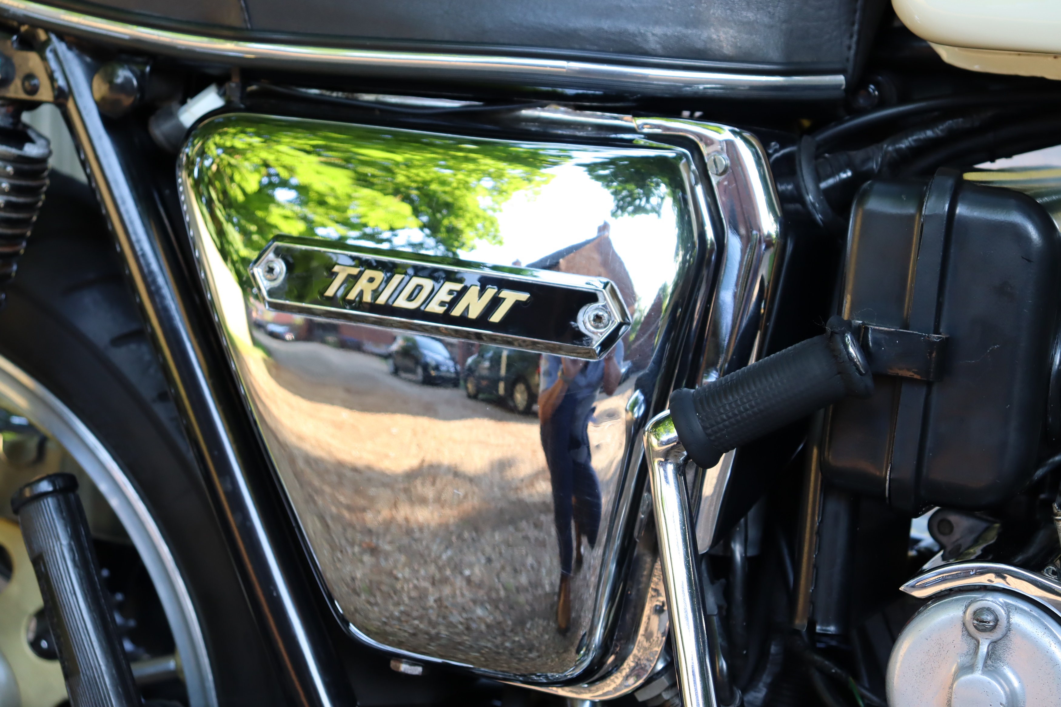 Lot 162 - 1976 Triumph T160