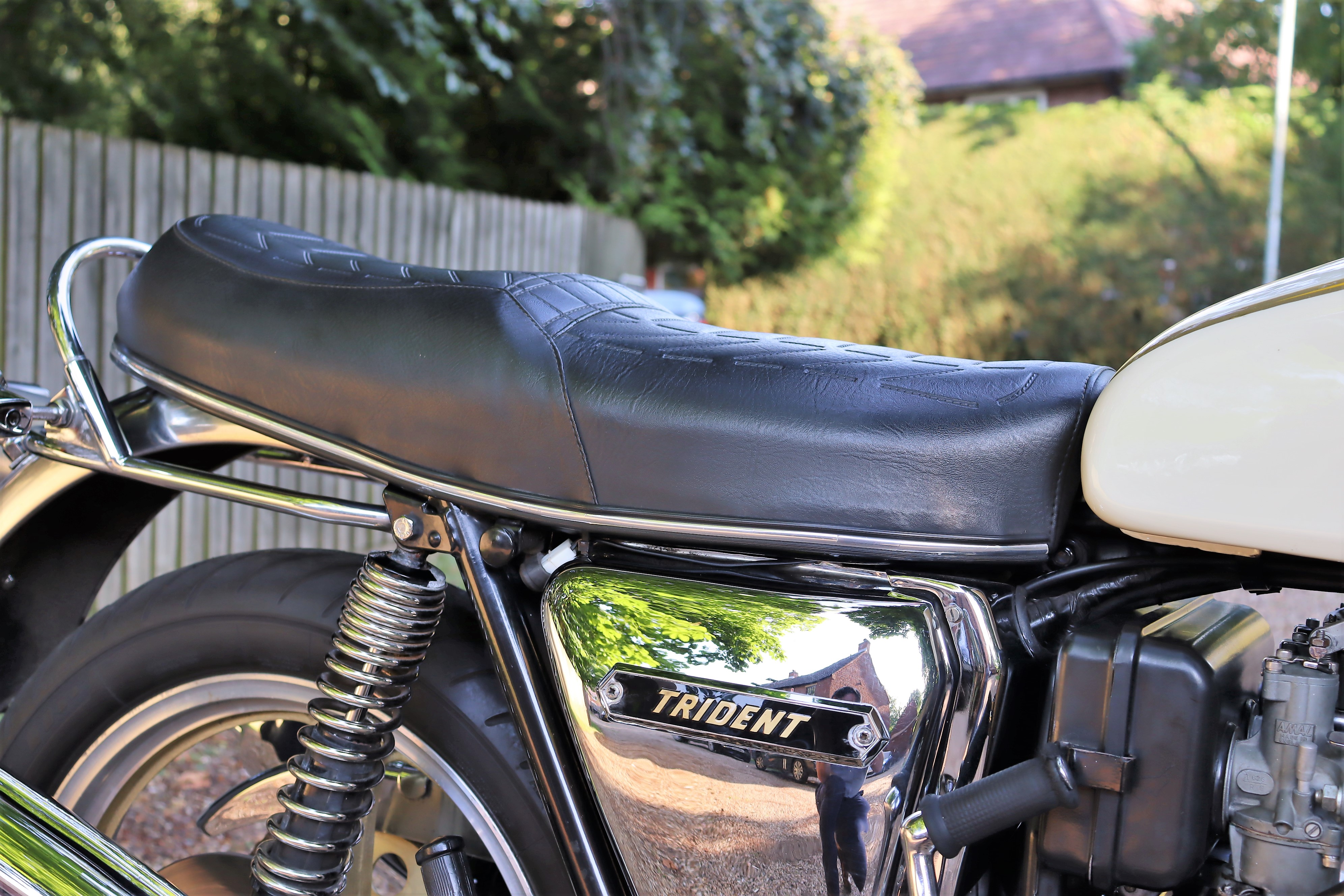 Lot 162 - 1976 Triumph T160