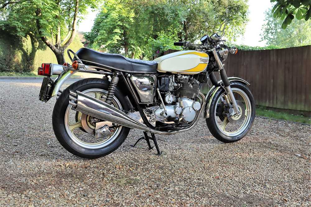 Lot 162 - 1976 Triumph T160