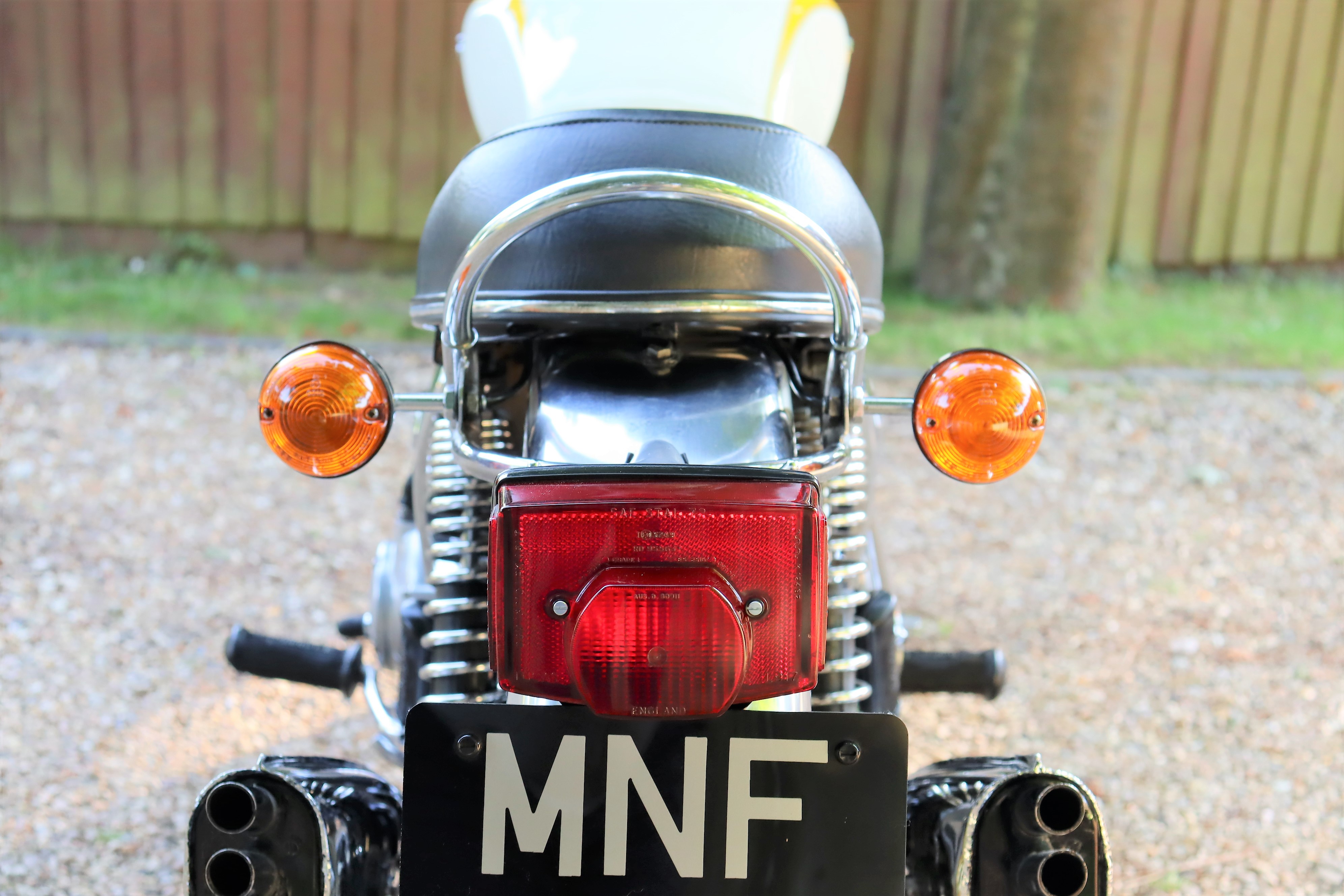 Lot 162 - 1976 Triumph T160