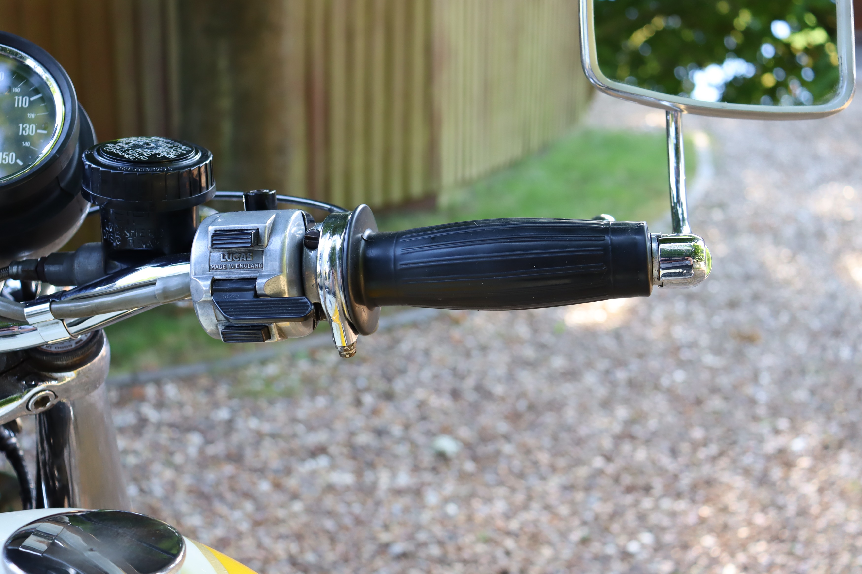 Lot 162 - 1976 Triumph T160