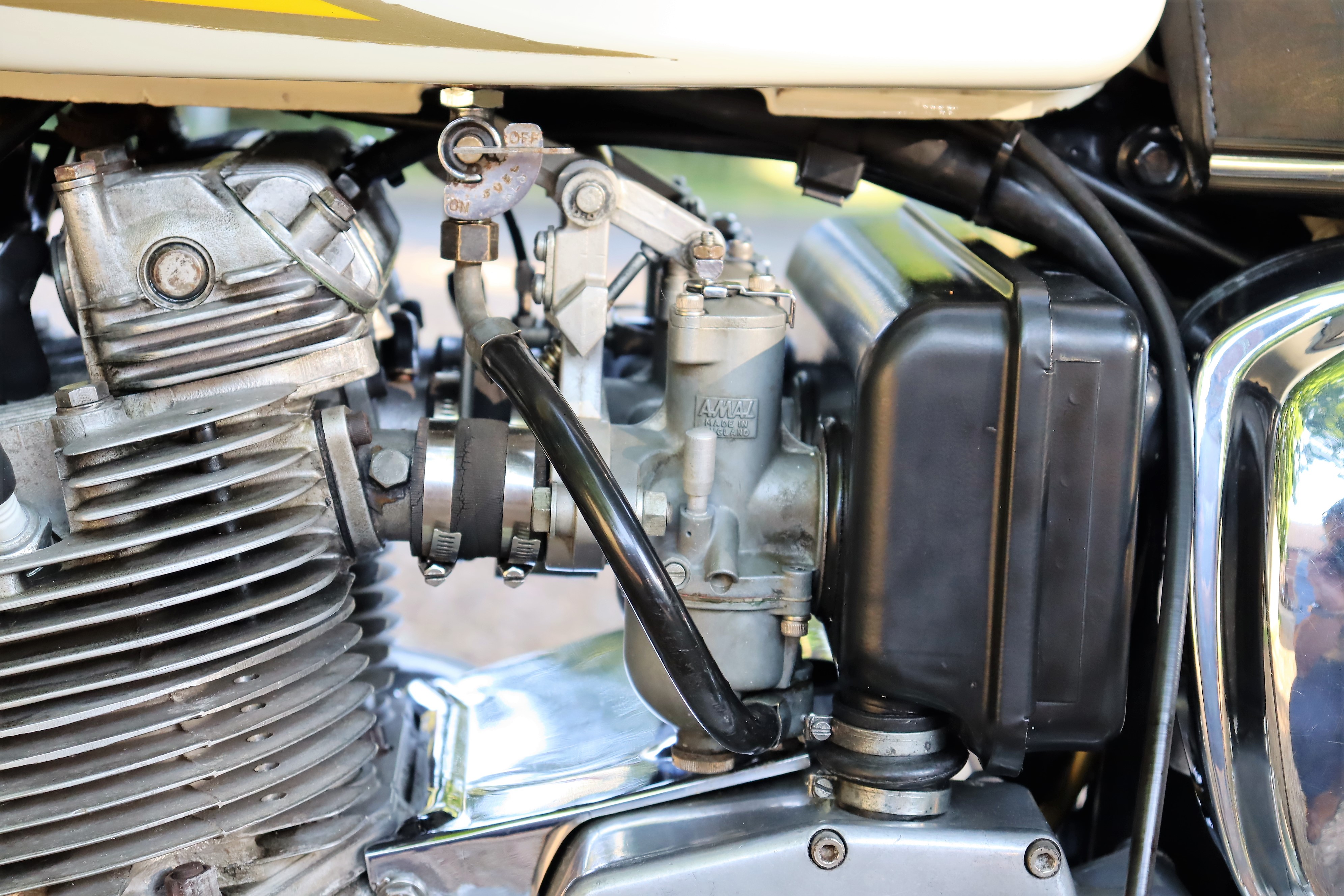 Lot 162 - 1976 Triumph T160