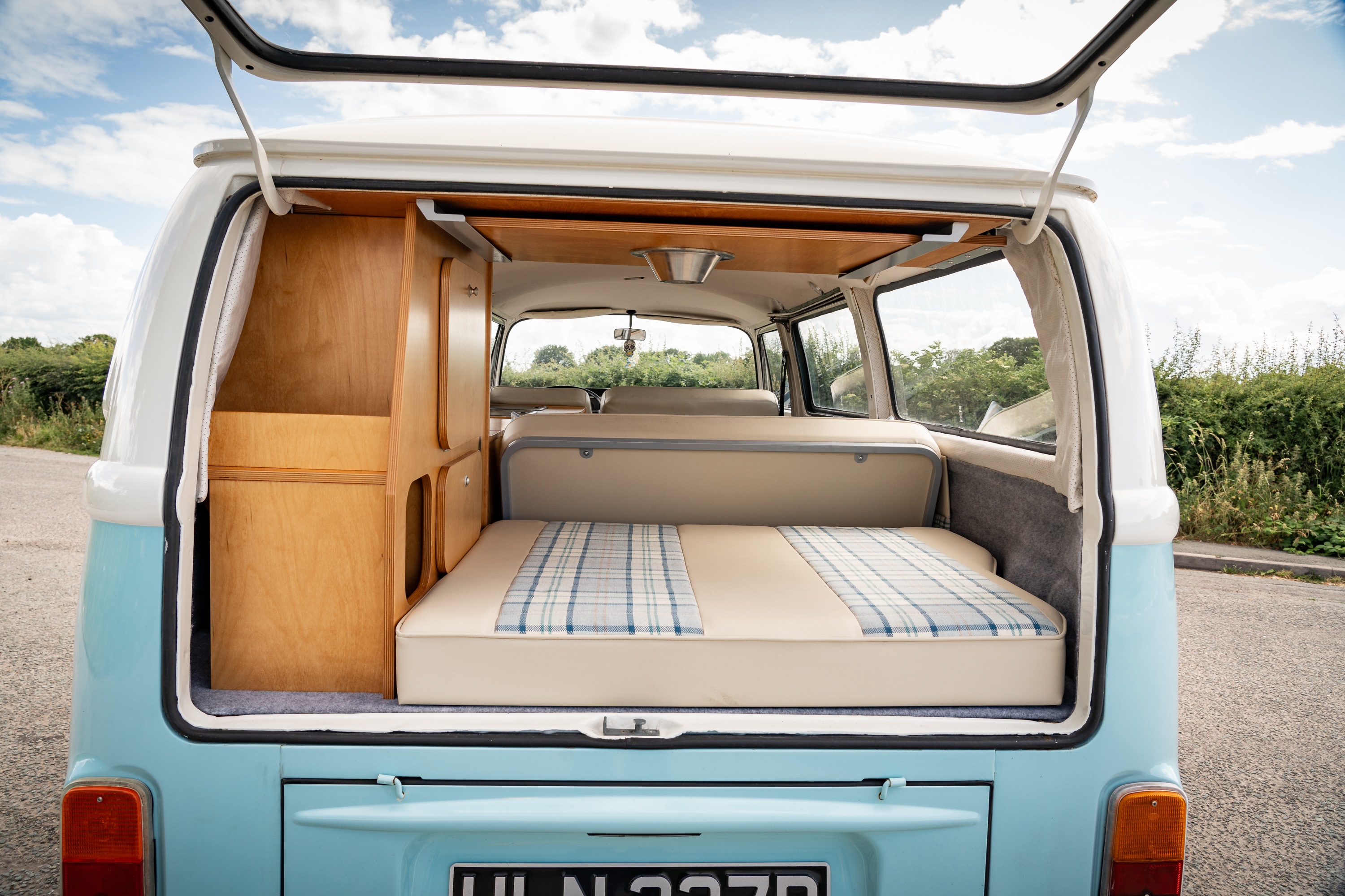 Lot 61 - 1976 Volkswagen Type 2 Camper Van