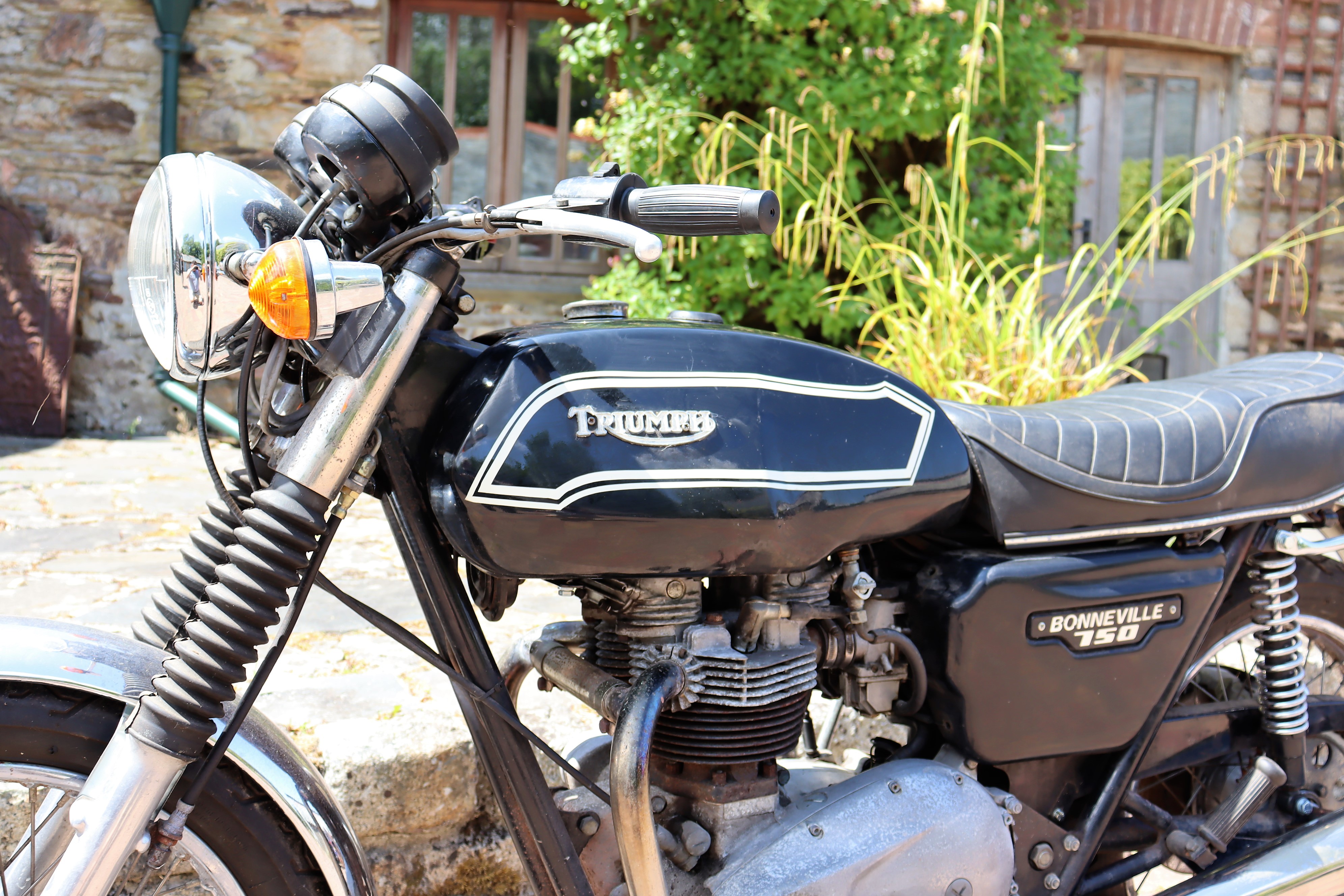 Lot 166 - 1980 Triumph T140 Bonneville