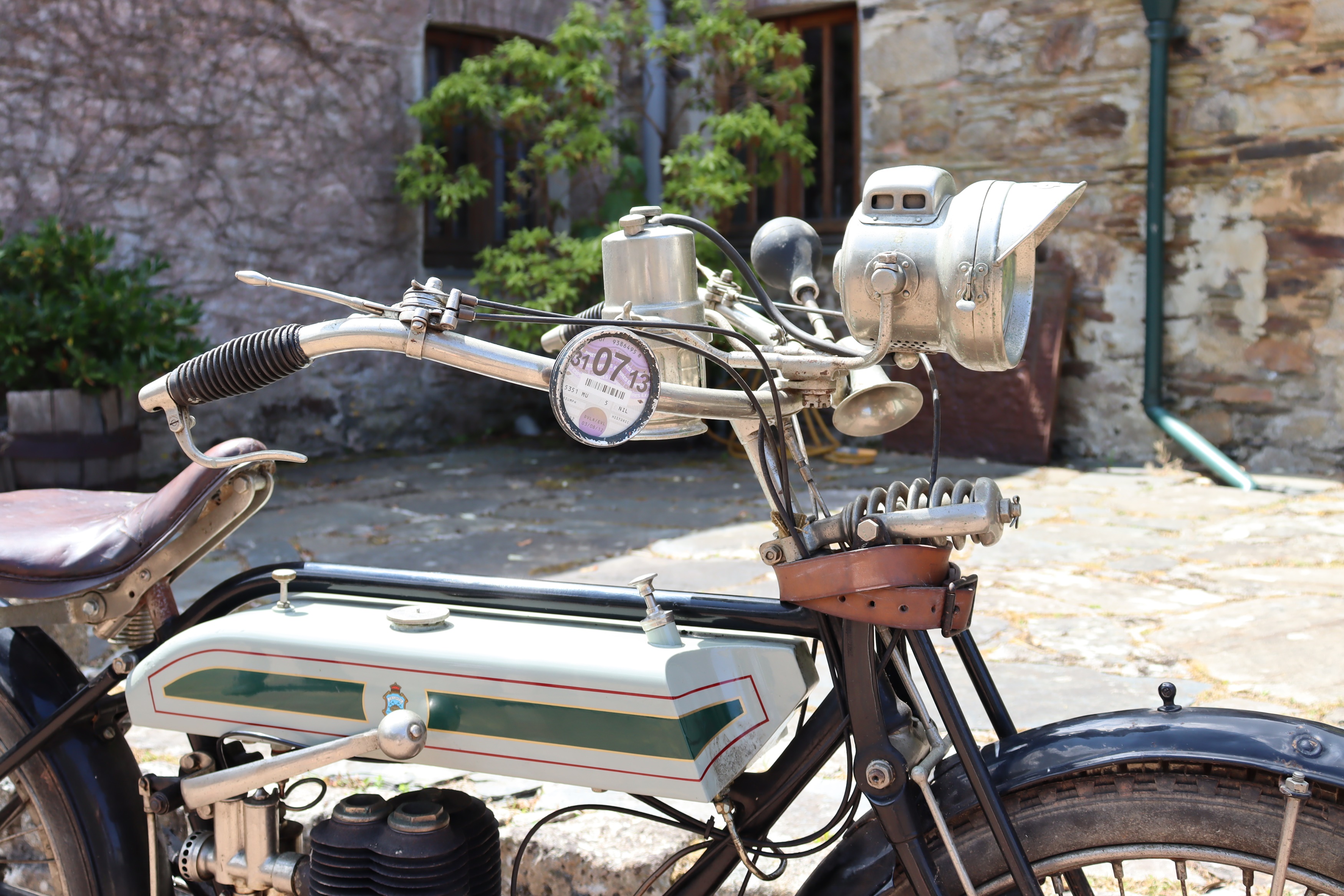 Lot 137 - 1919 Triumph Model H