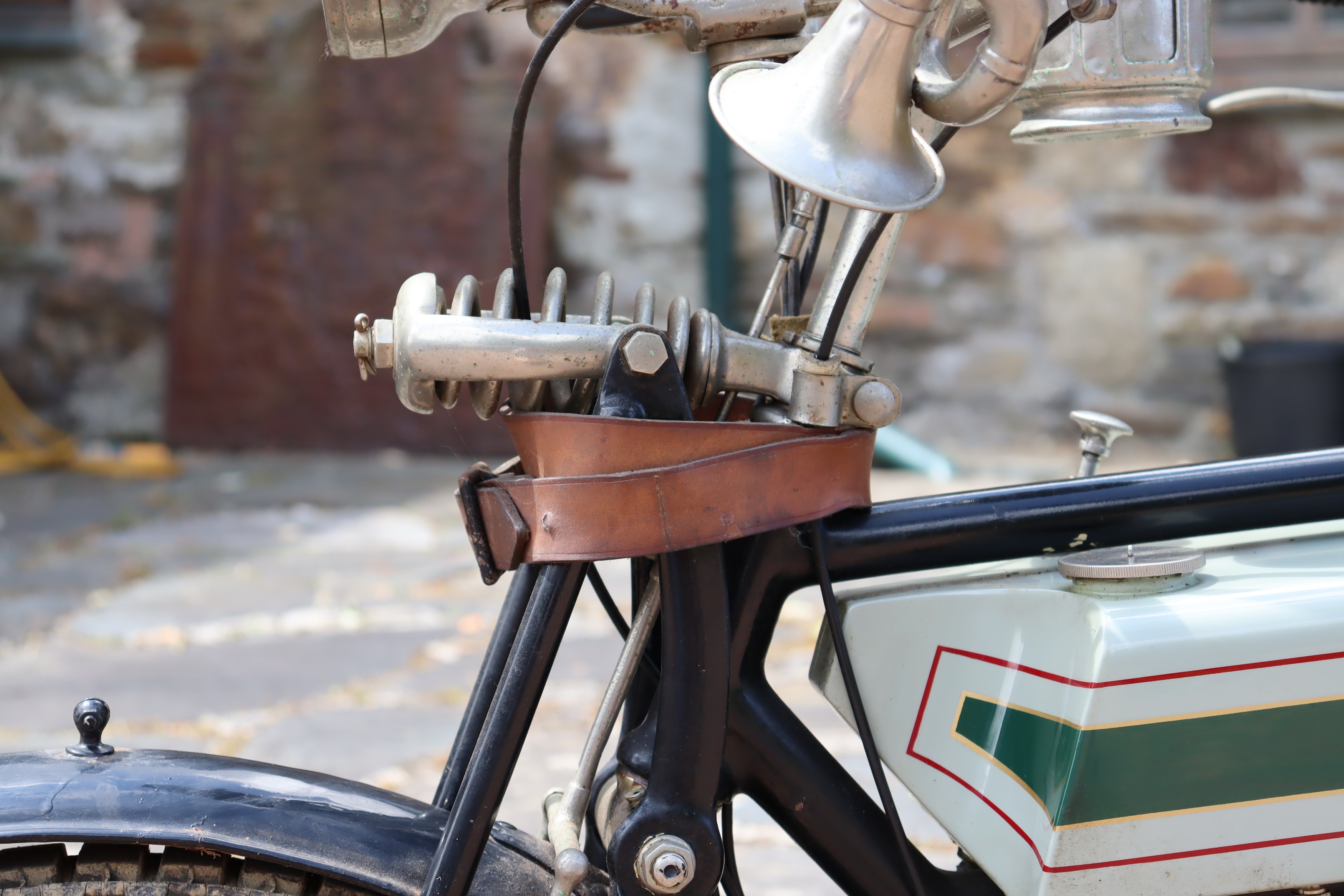 Lot 137 - 1919 Triumph Model H