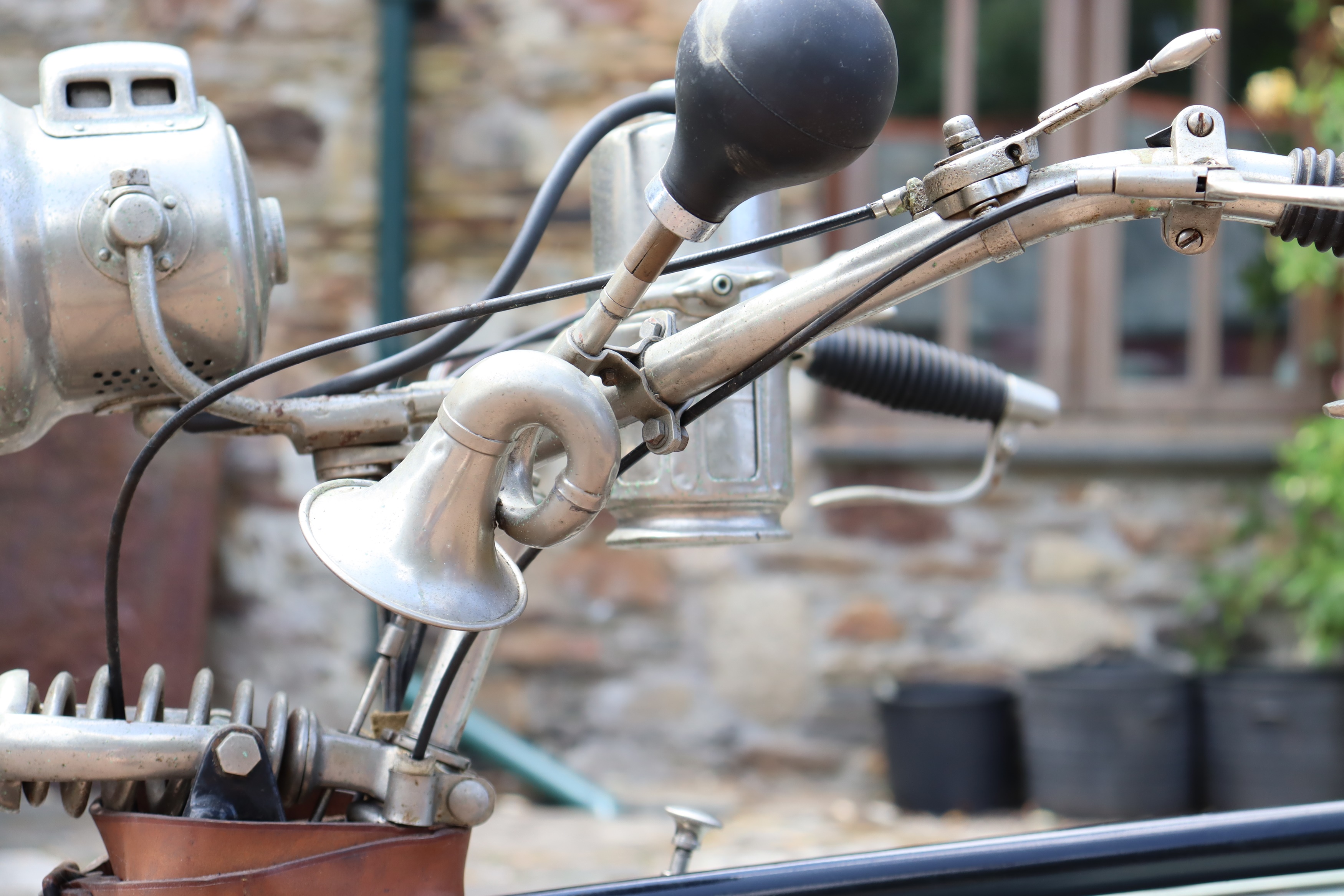 Lot 137 - 1919 Triumph Model H