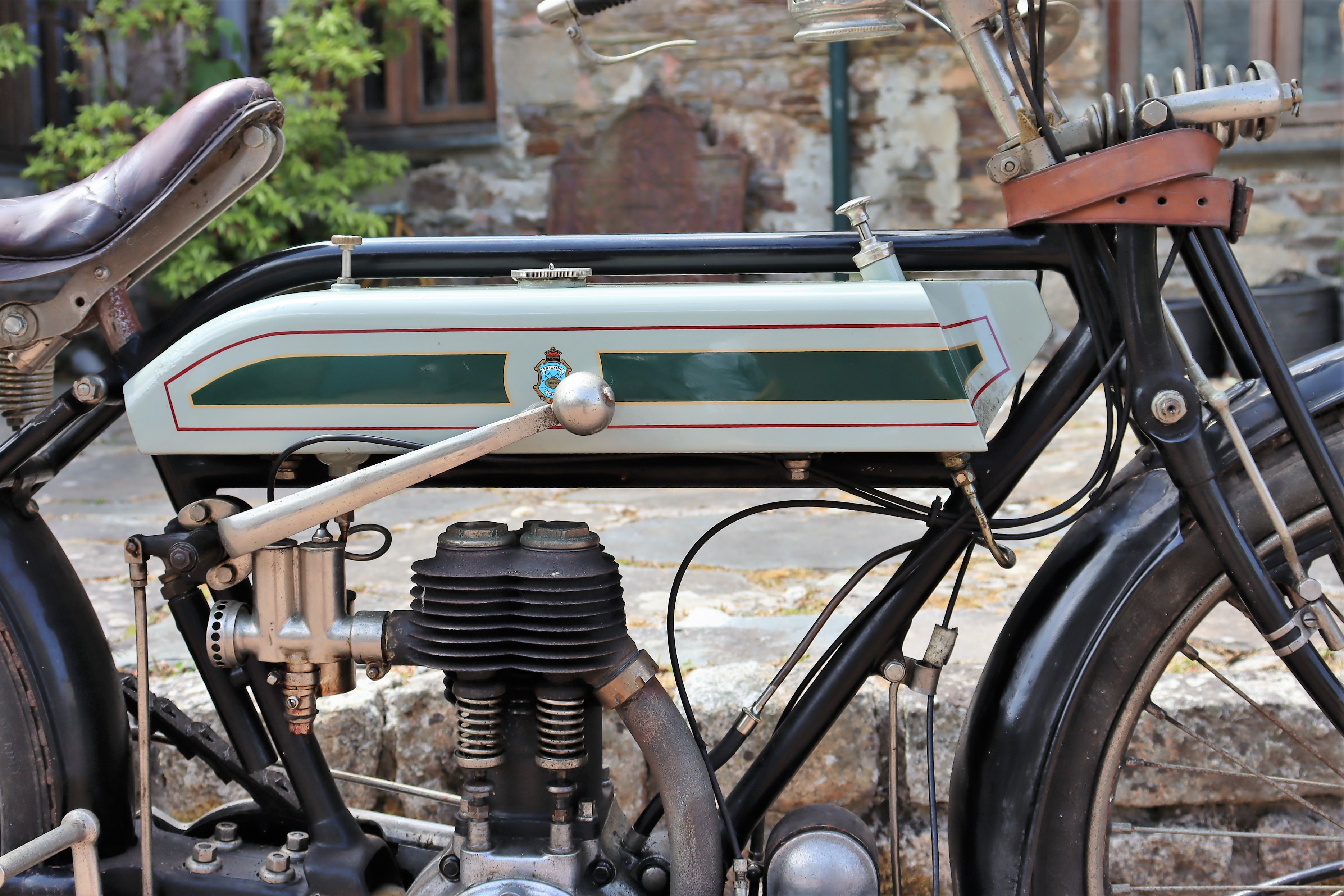 Lot 137 - 1919 Triumph Model H