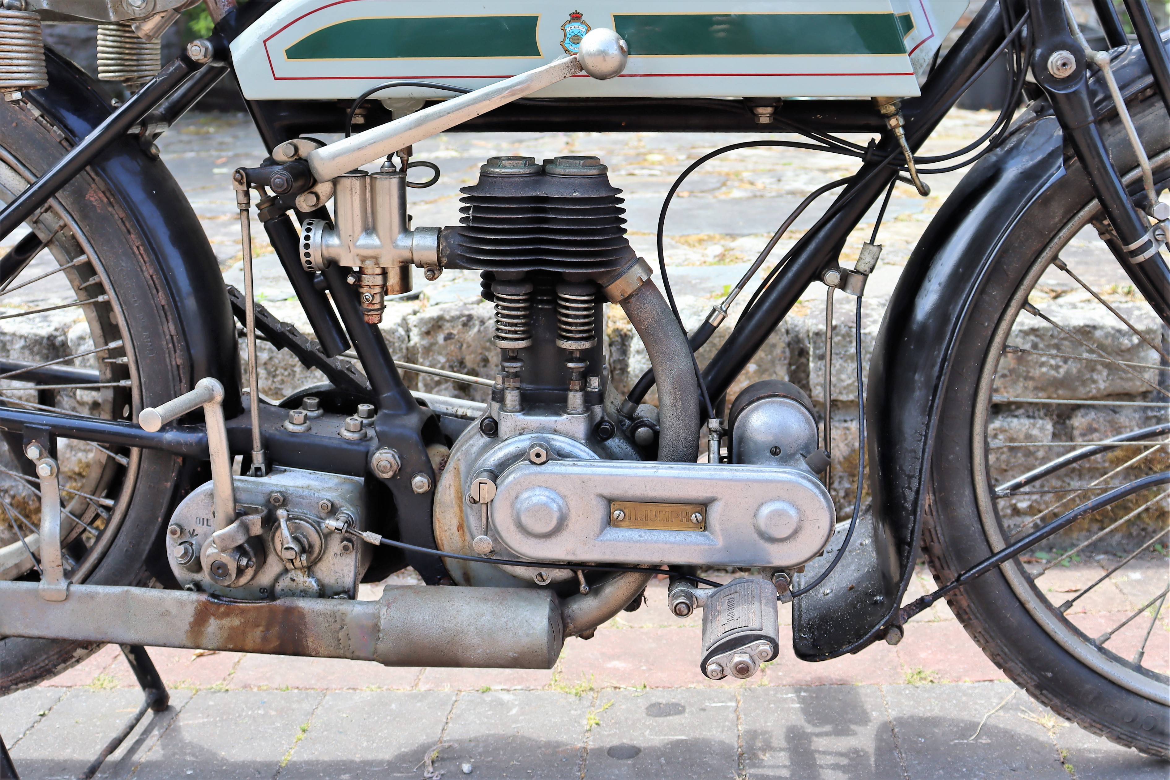 Lot 137 - 1919 Triumph Model H