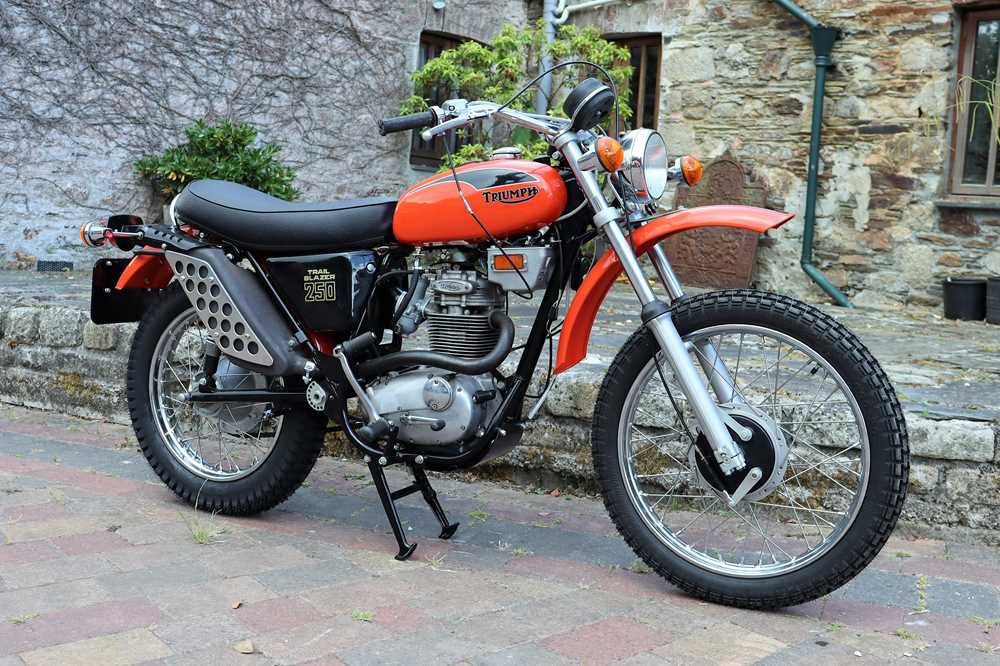 Lot 160 - Triumph T25T Trail Blazer