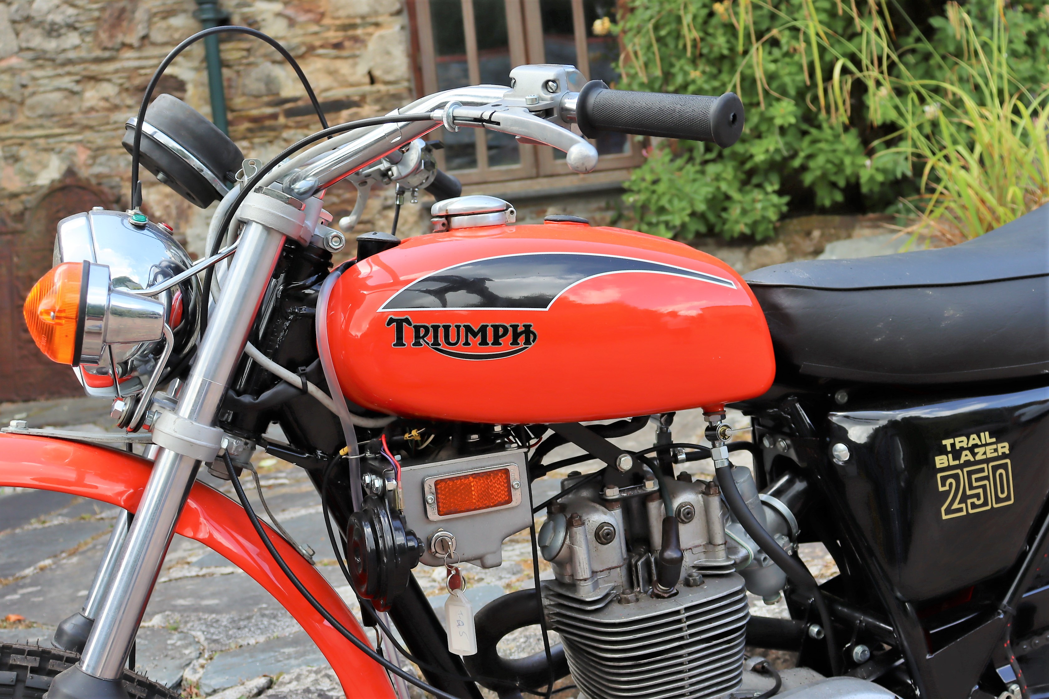 Lot 160 - Triumph T25T Trail Blazer