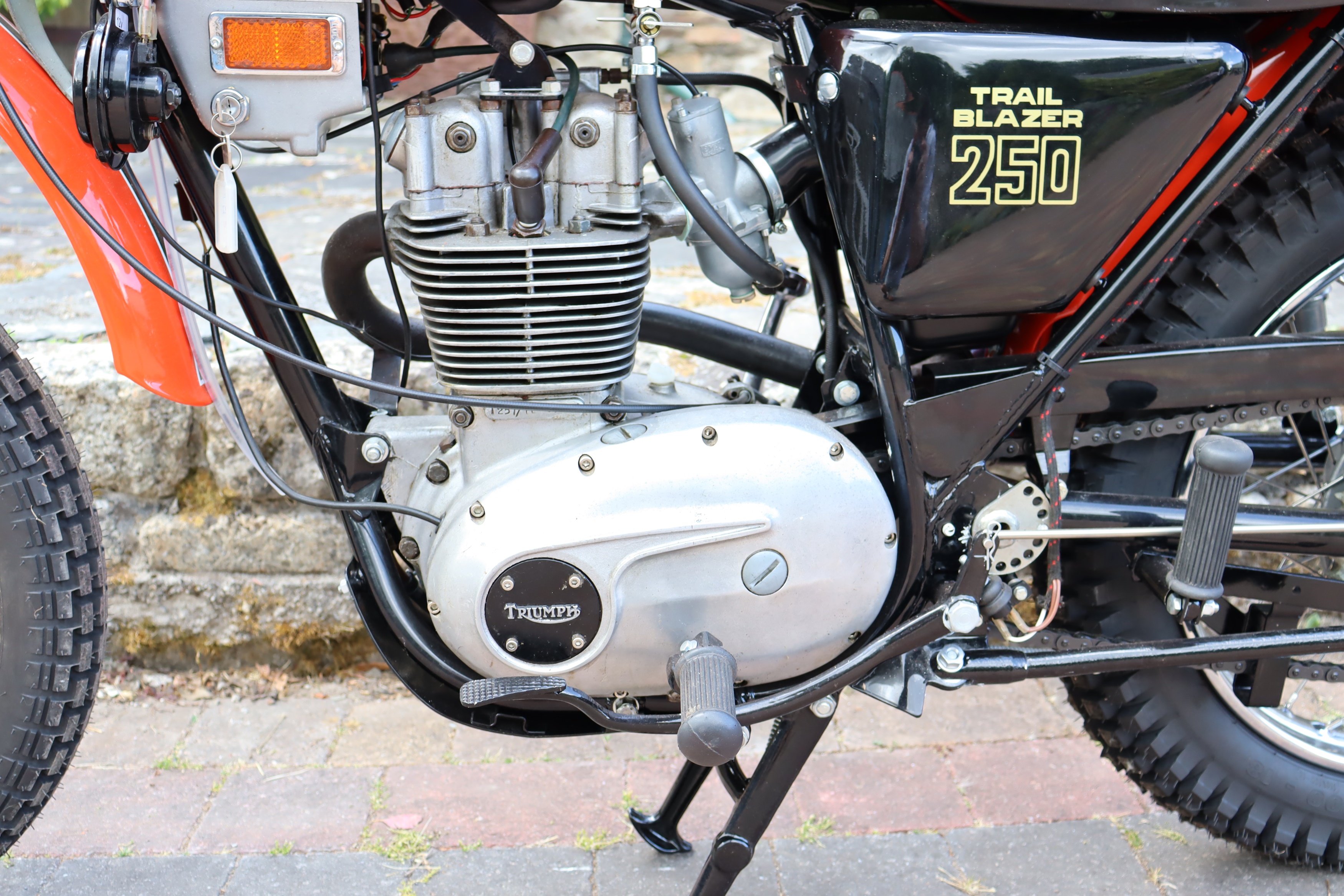 Lot 160 - Triumph T25T Trail Blazer