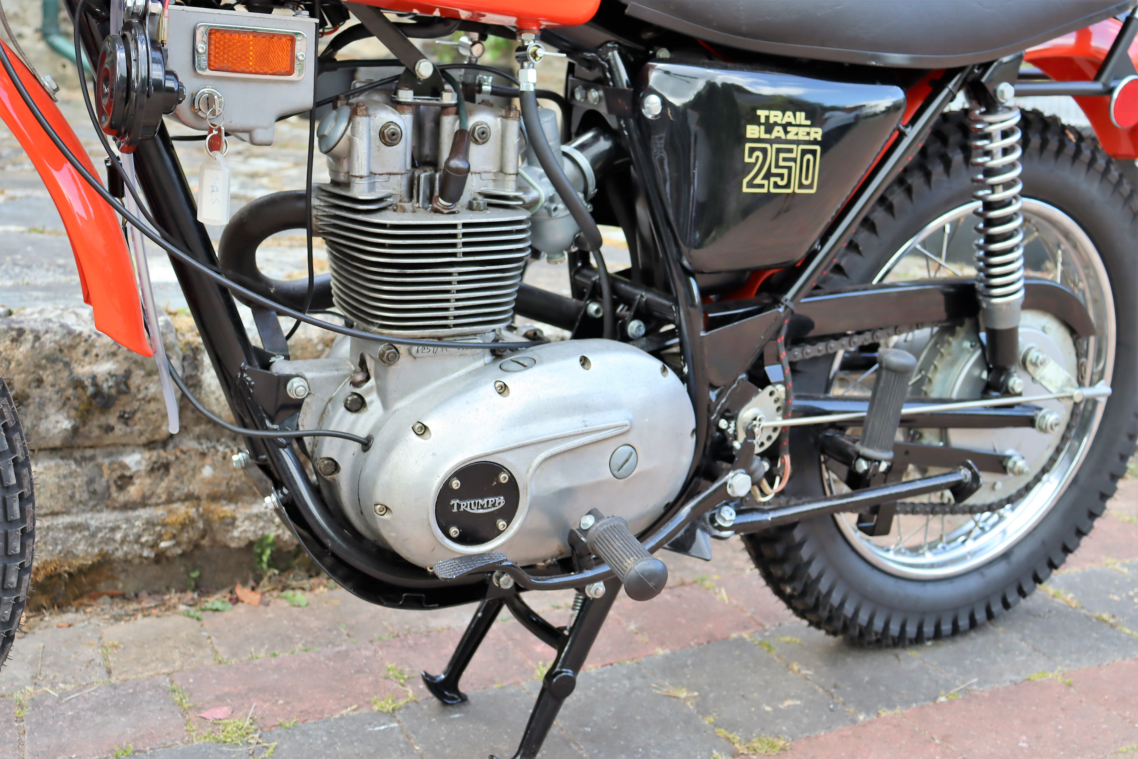 Lot 160 - Triumph T25T Trail Blazer