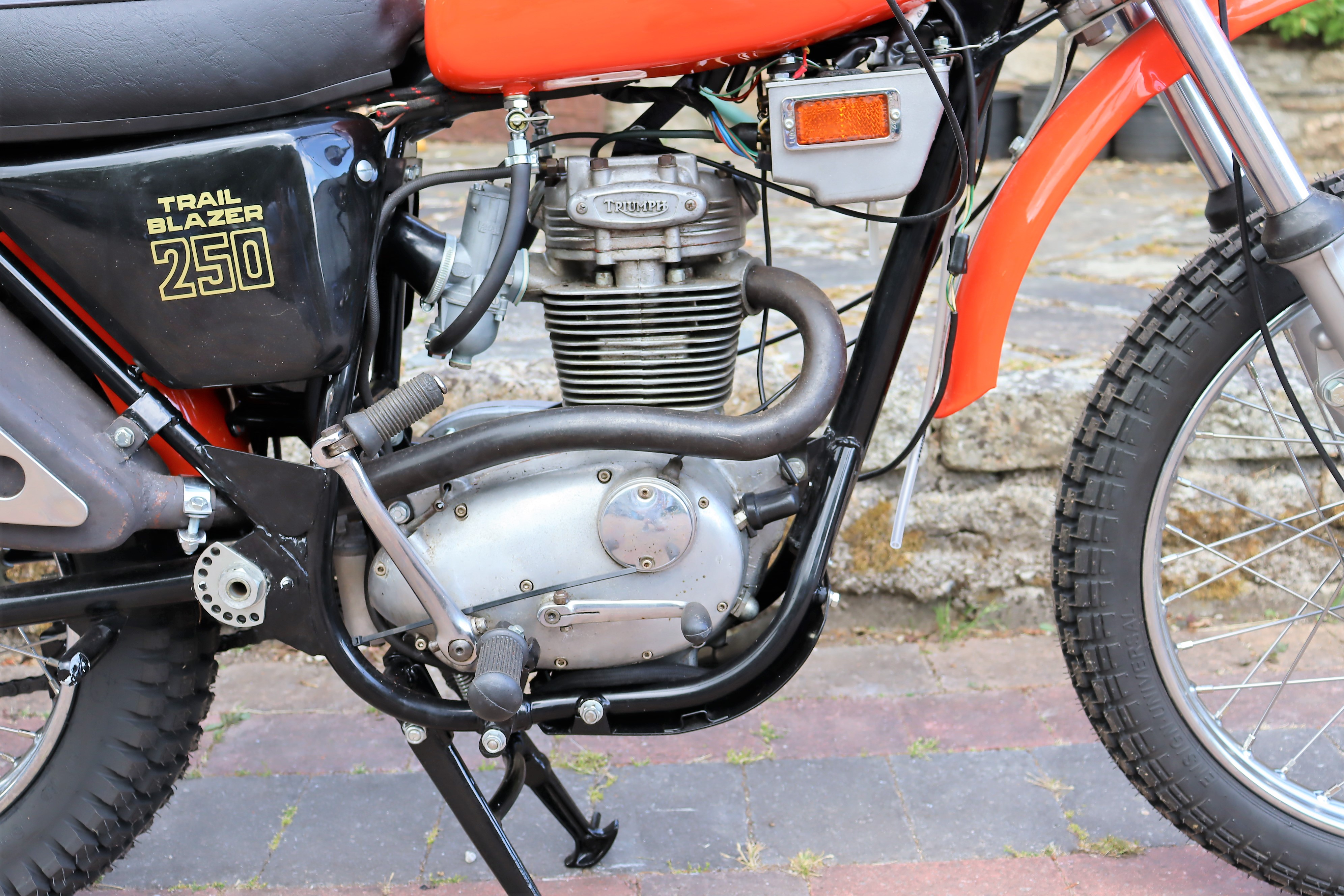 Lot 160 - Triumph T25T Trail Blazer