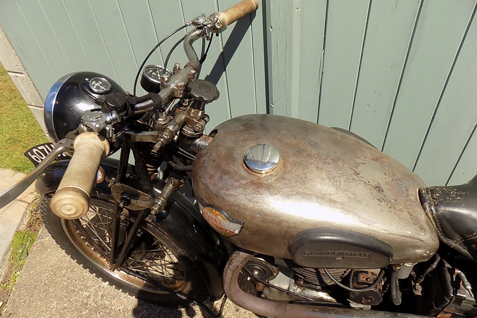 Lot 223 - 1940 Royal Enfield JS 500 Bullet