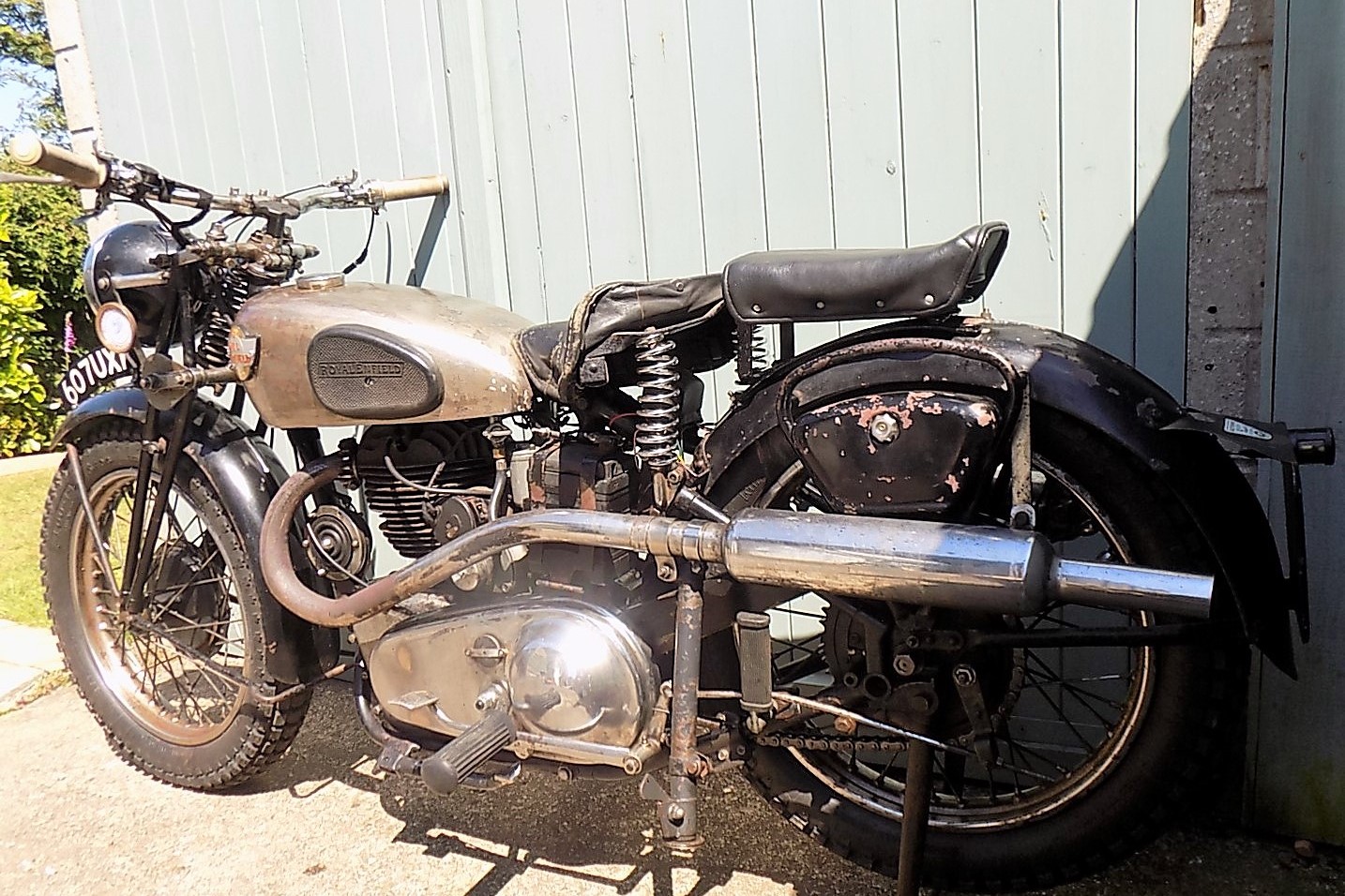 Lot 223 - 1940 Royal Enfield JS 500 Bullet