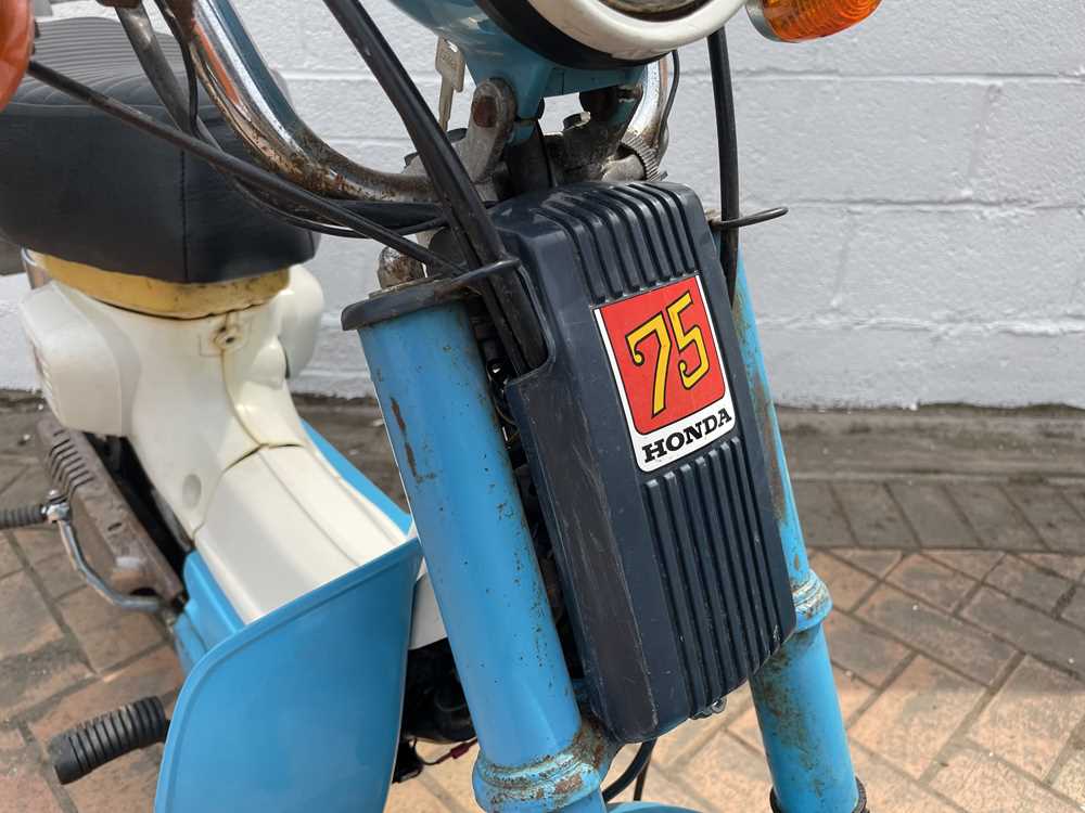 Lot 25 - 1979 Honda NF75 Hondamatic