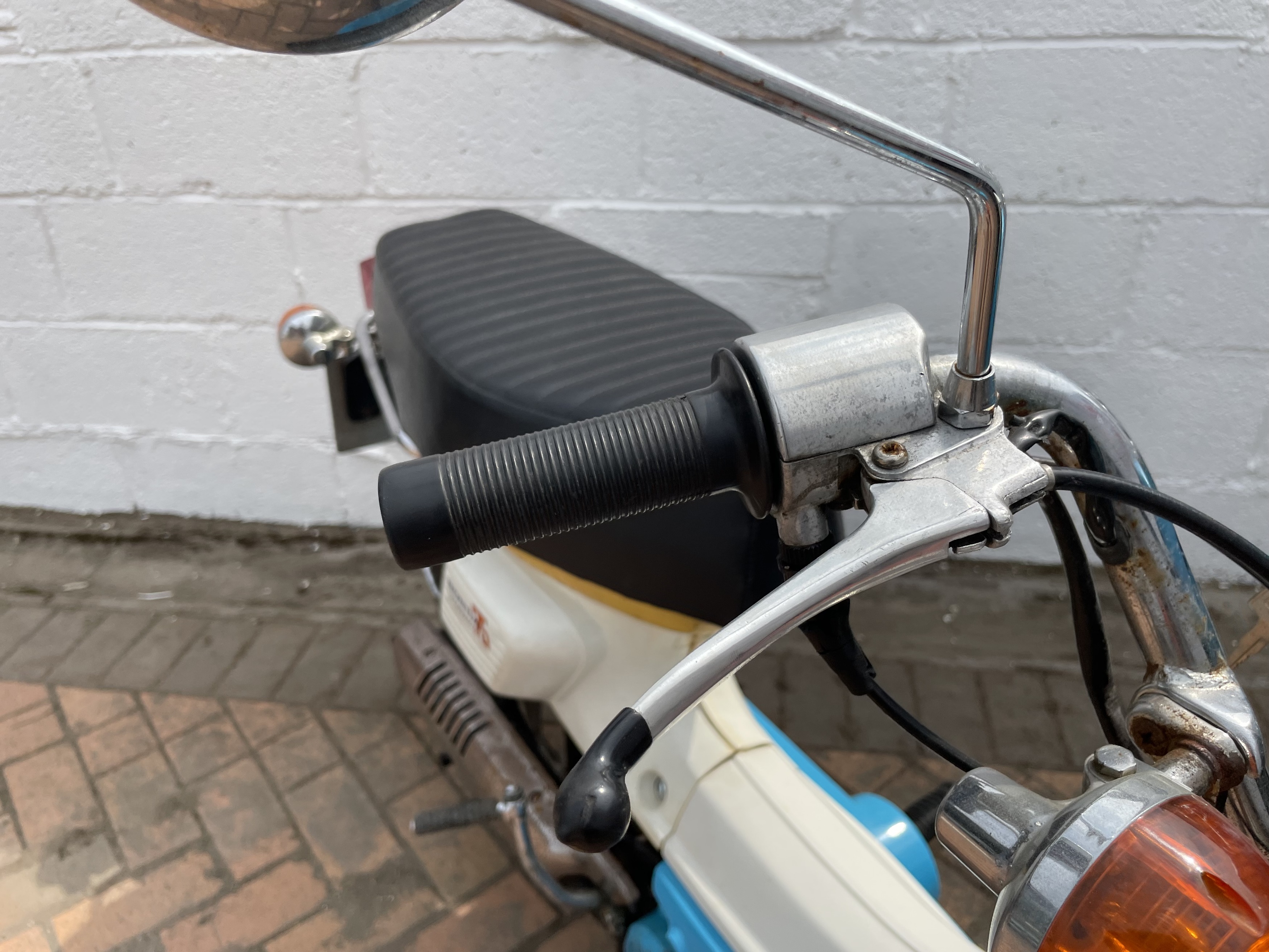Lot 25 - 1979 Honda NF75 Hondamatic