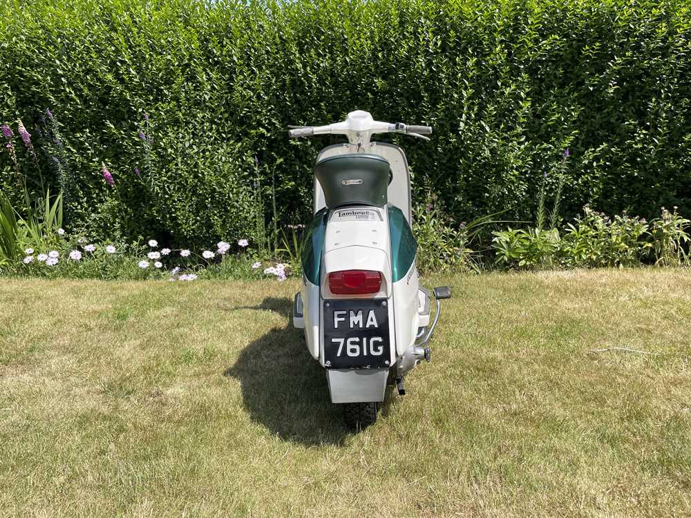 Lot 9 - 1968 Lambretta SX200