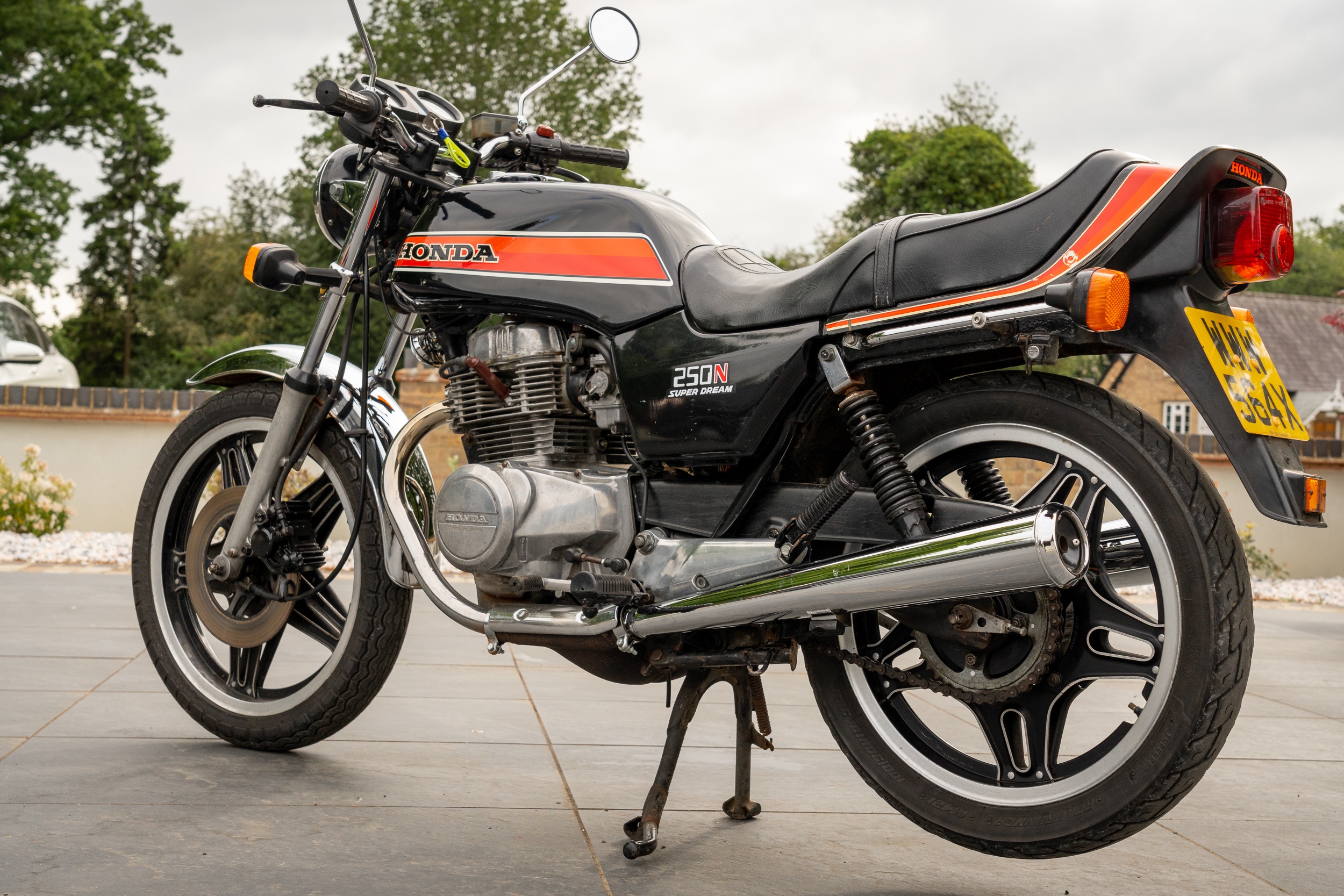 Lot 284 - 1981 Honda CB250N Superdream