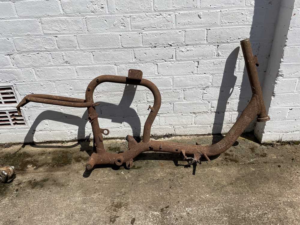 Lot 15 - c.1950 Lambretta 8 x Open Frame Chassis