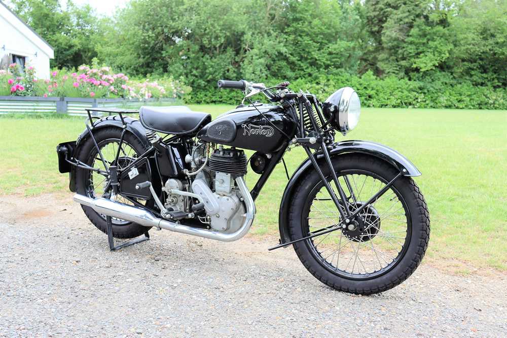 Lot 107 - 1943 Norton 16H