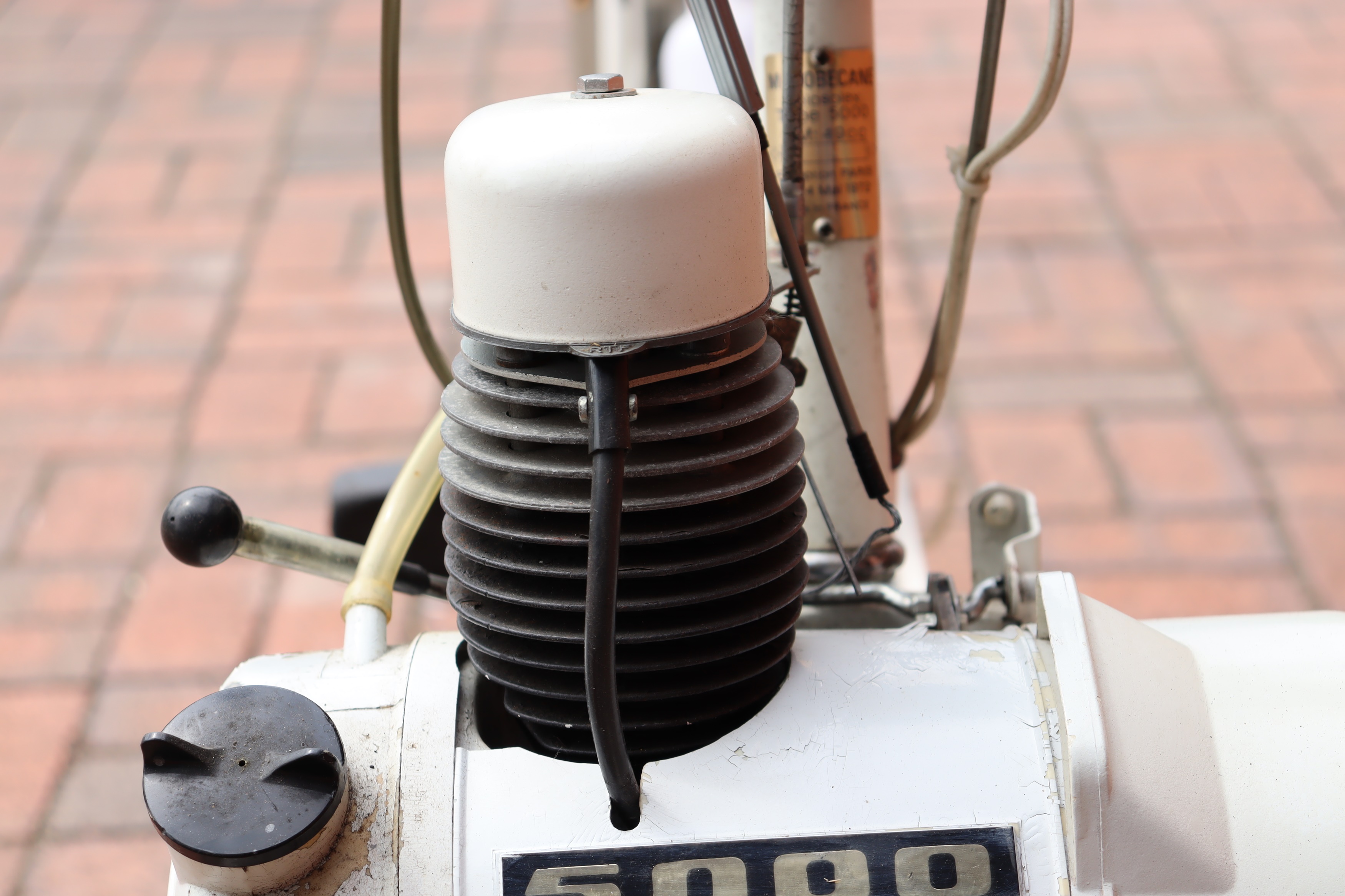Lot 110 - 1977 Motobécane Velosolex Type 5000