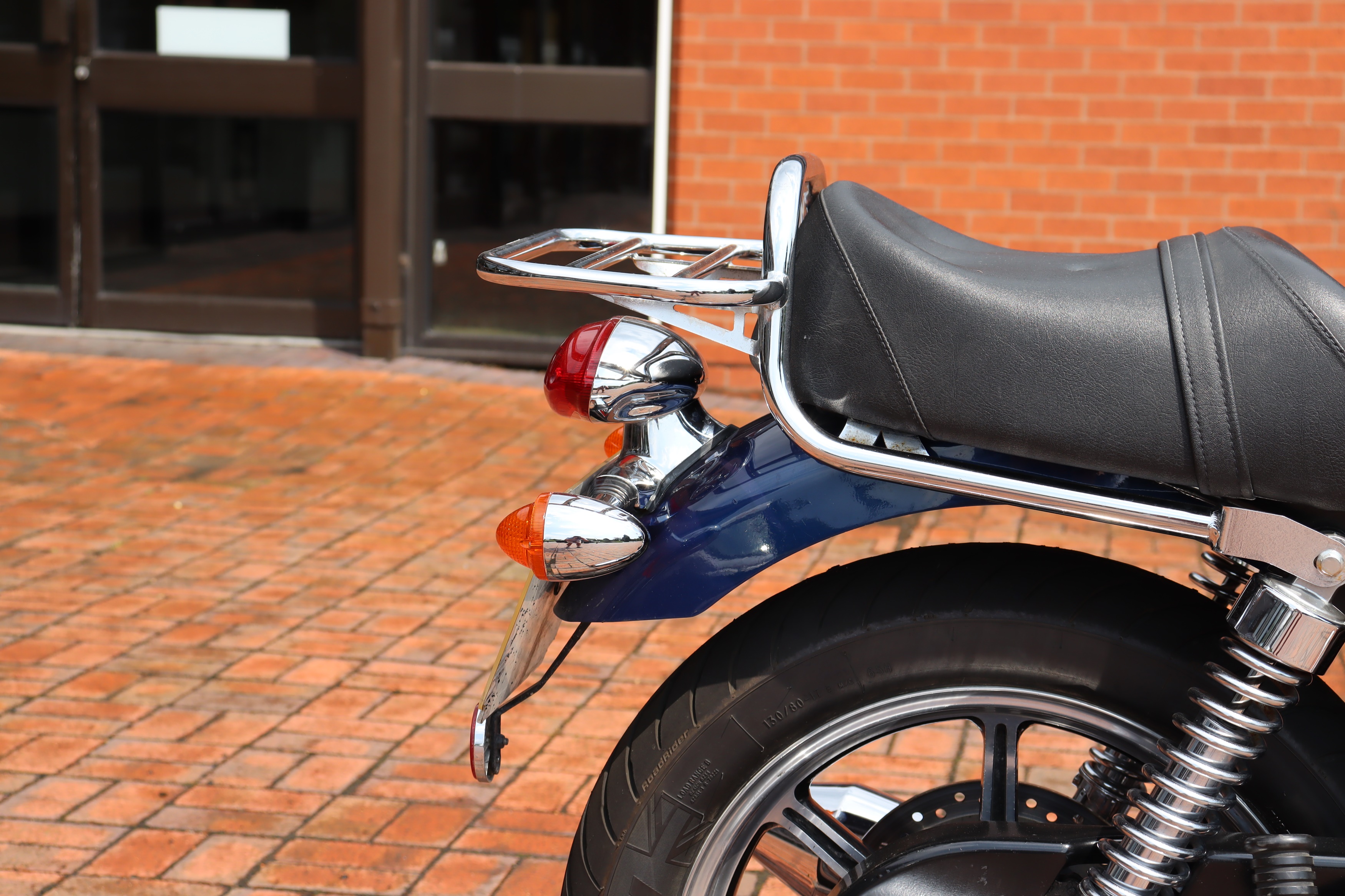 Lot 111 - 2009 Triumph Bonneville 865 SE